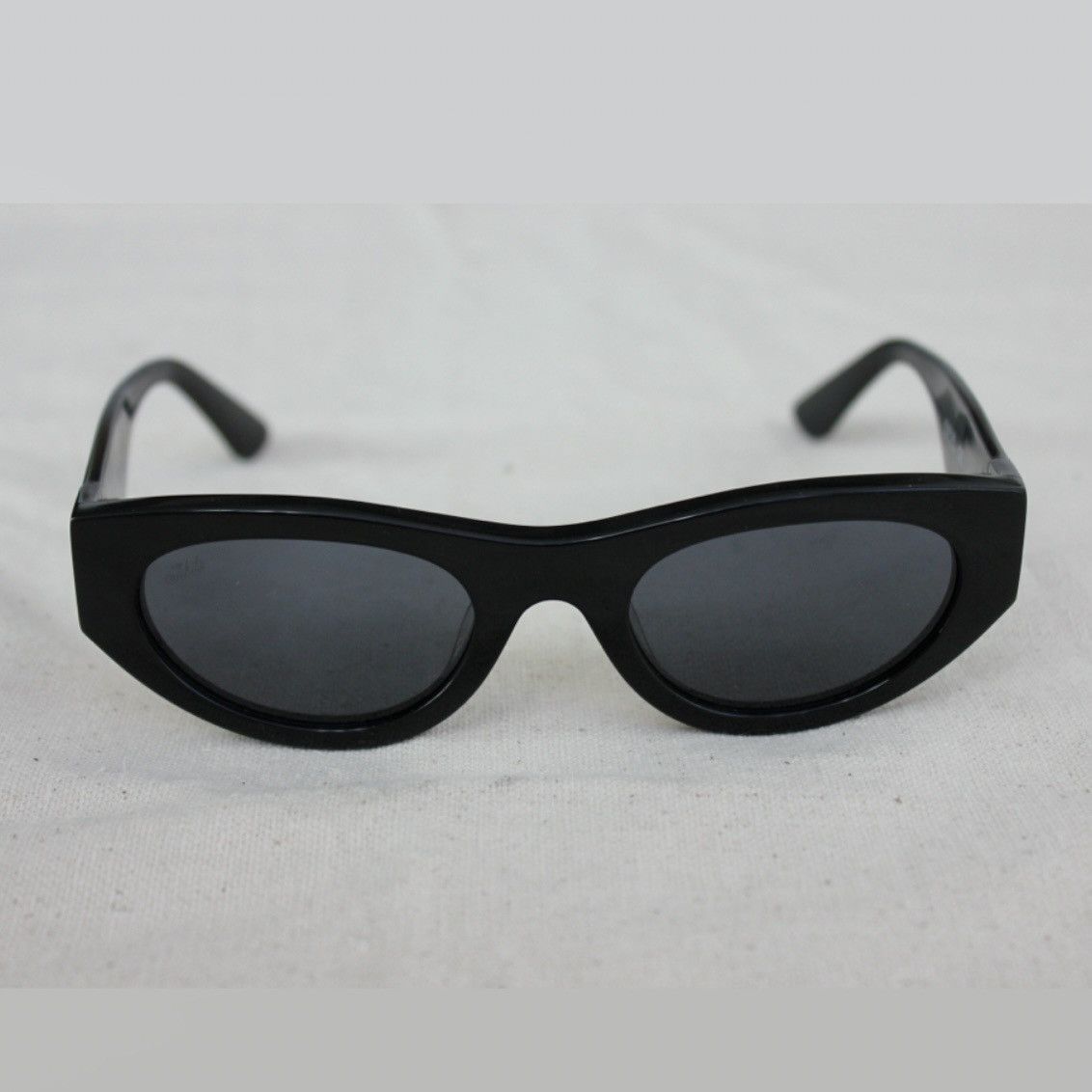 Akila Akila Black Vertigo Sunglasses | Grailed