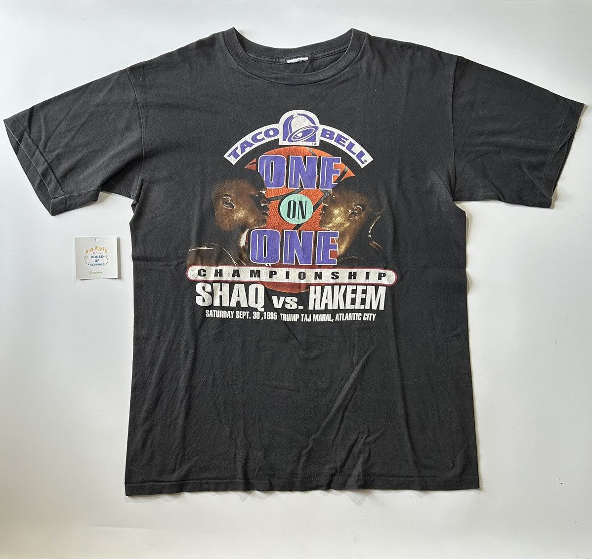 Vintage Vintage 1995 Shaq Hakeem Taco Bell Taco Bell Promo t-shirt ...