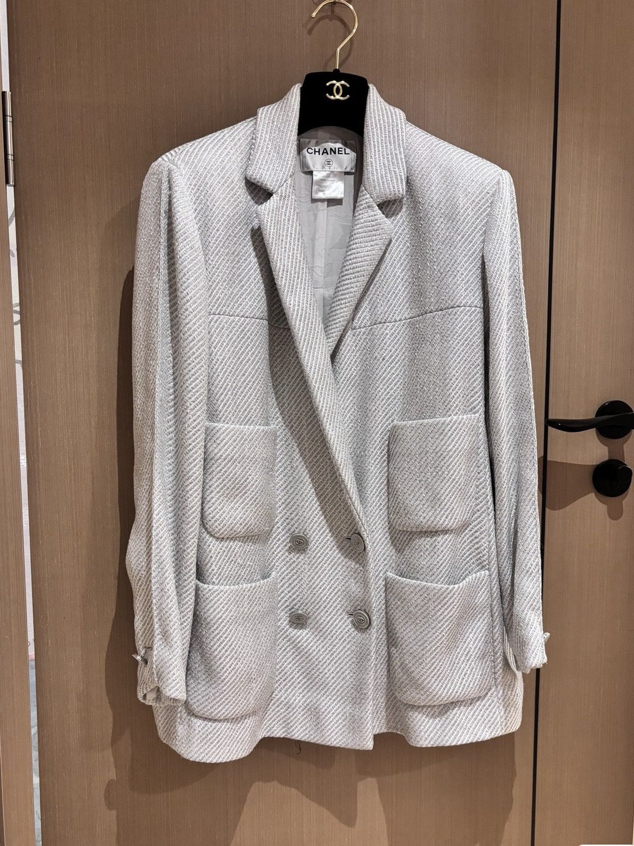 Chanel 14 Spring Runway CC buttons relaxed tweed jacket | Grailed