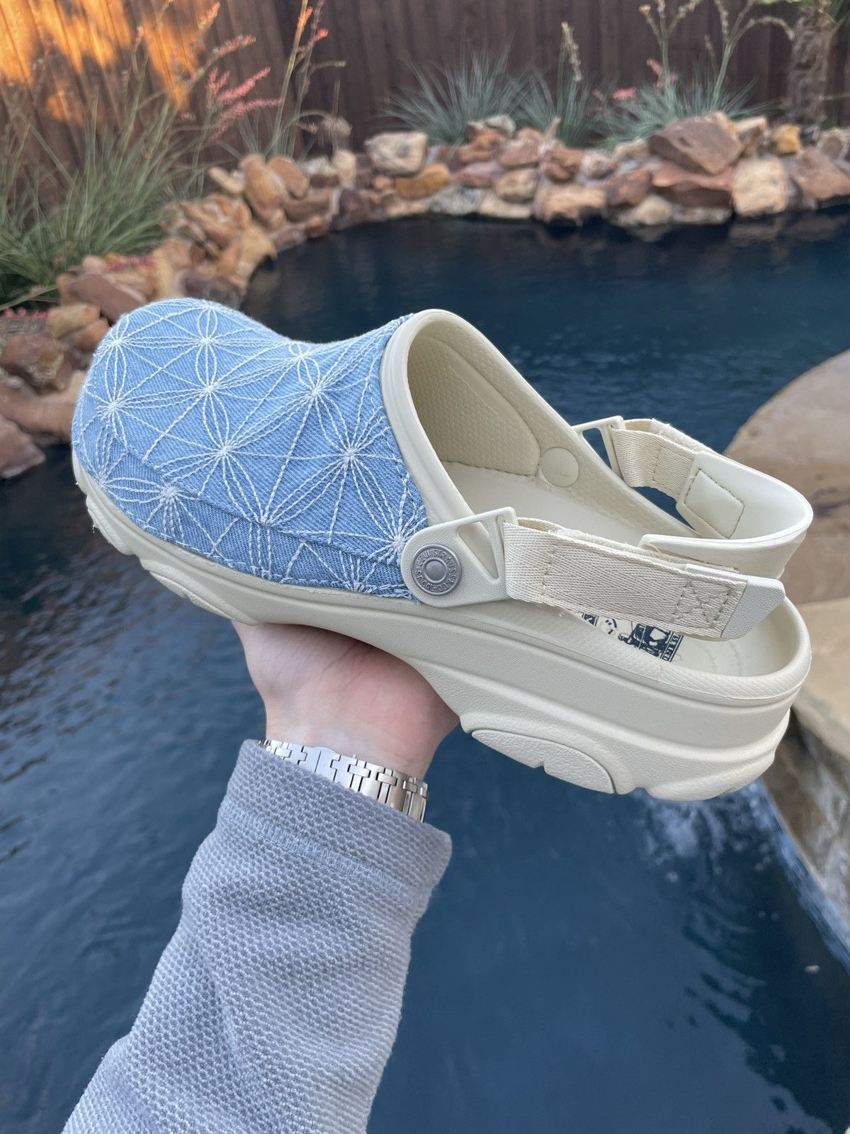Crocs × Levi's Crocs x Levi’s Classic All-Terrain Clog Sashiko Light ...