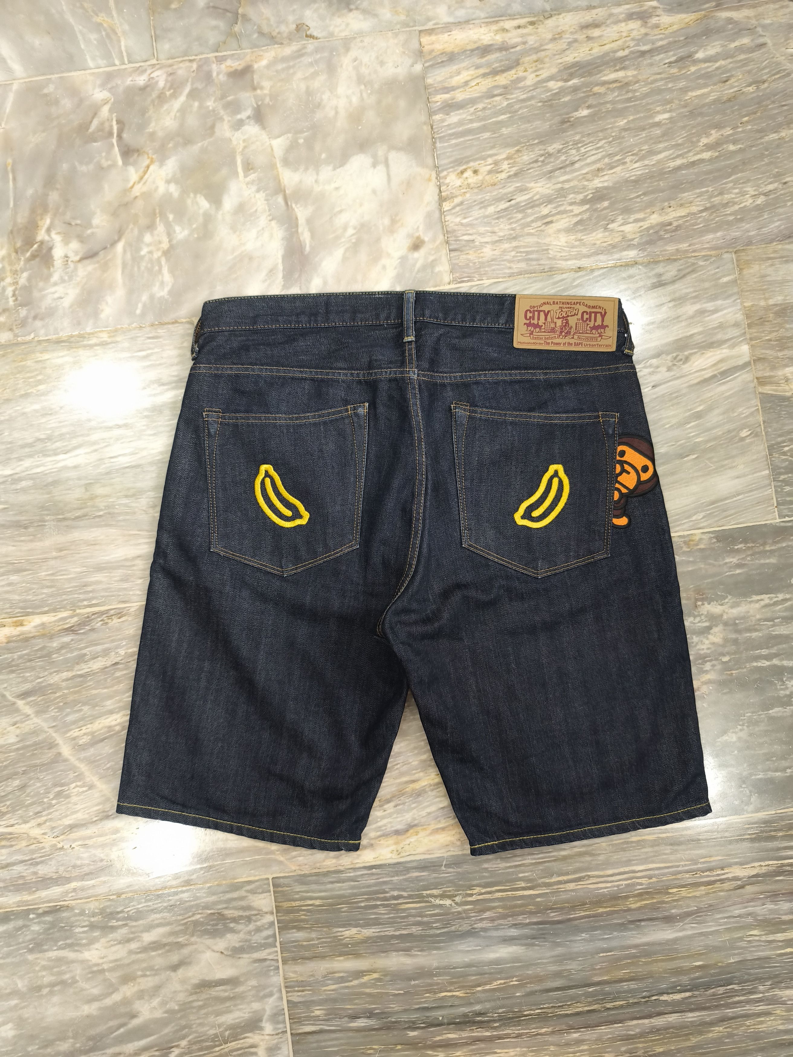 Bape OG BAPE BABY MILO PEEKING BANANA JORTS | Grailed