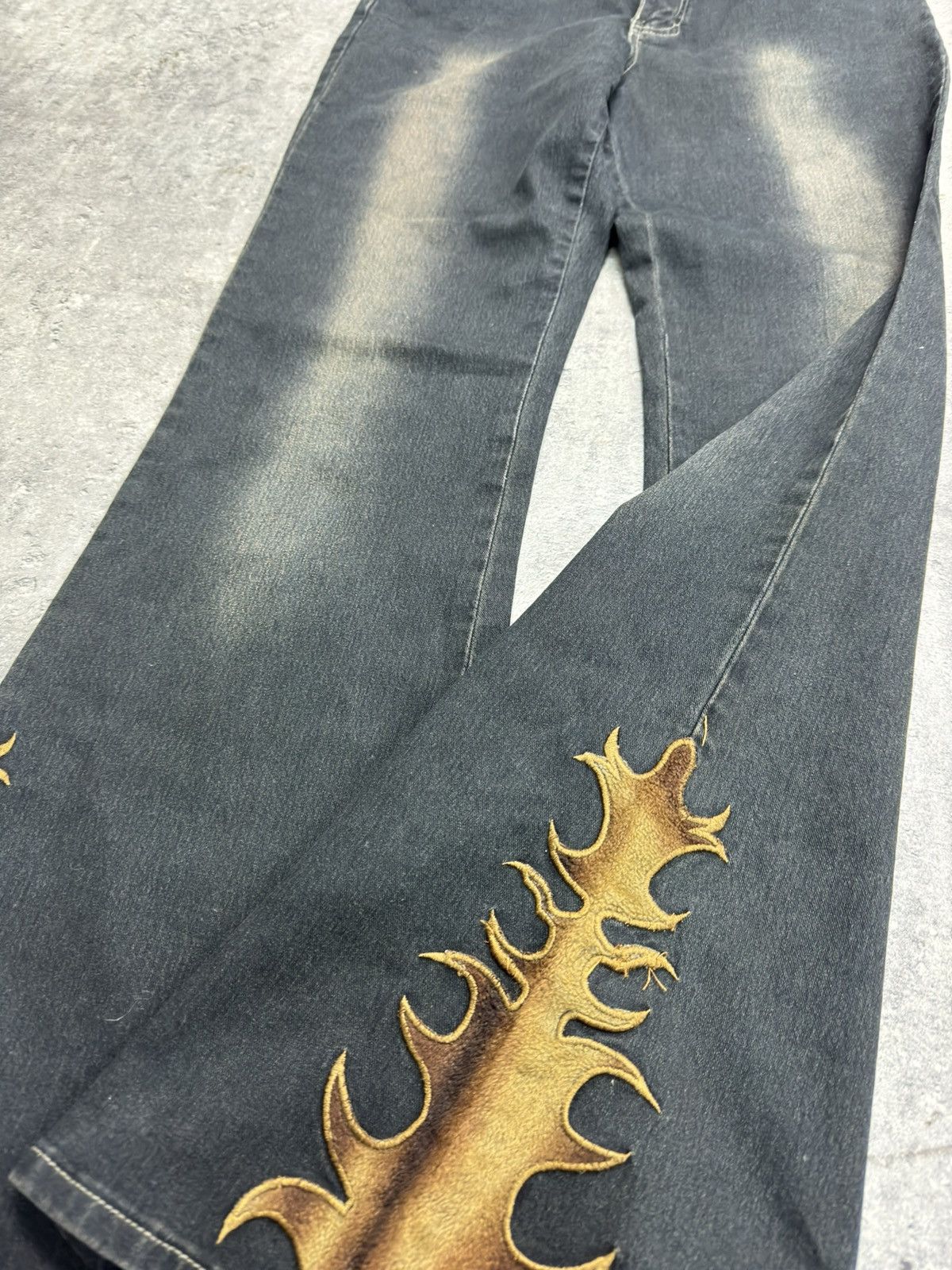 Undercover ᶠᵃⁿᶜʸᵍᵘʸ SICK 90s Flared Denim Jeans Pants Bootcut Y2K | Grailed