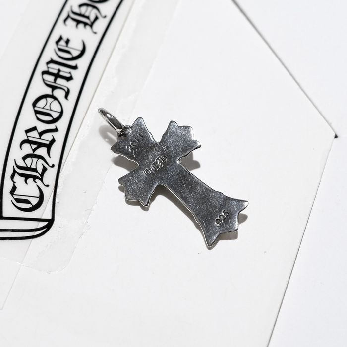 Chrome Hearts CHROME HEARTS DOUBLE CROSS PAVE DIAMOND PENDANT | Grailed