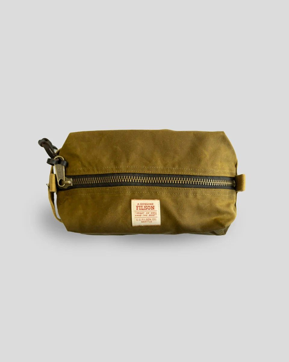 Filson Tin Cloth Travel Kit, Dark Tan | Grailed