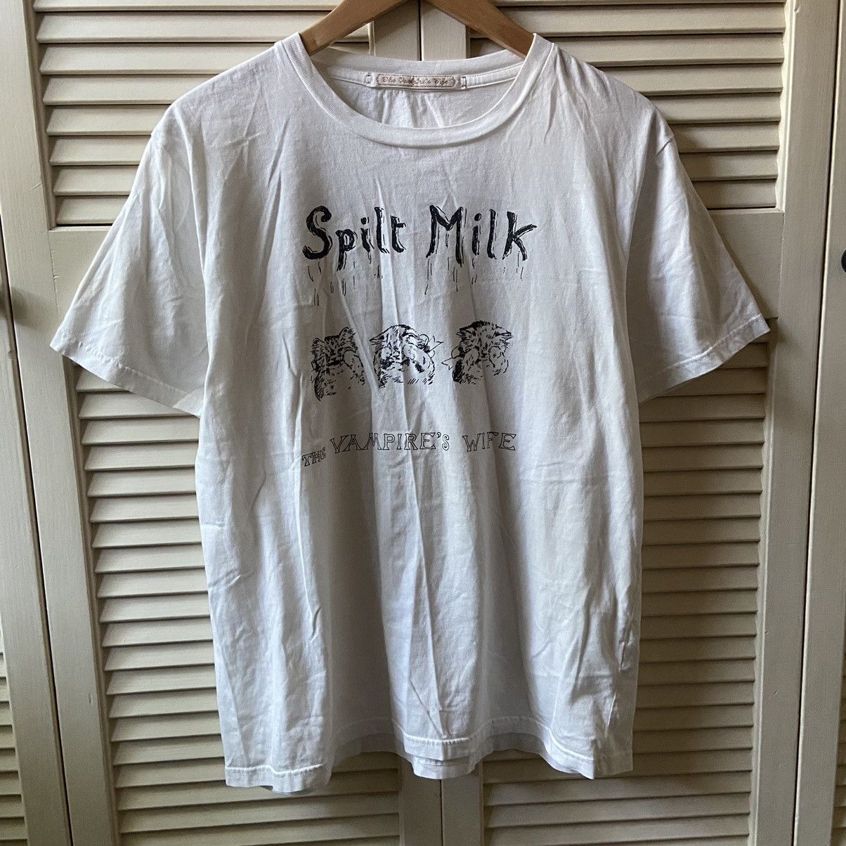 Archival Clothing RARE The Vampire’s Wife Spilt Milk Cat White T-Shirt ...