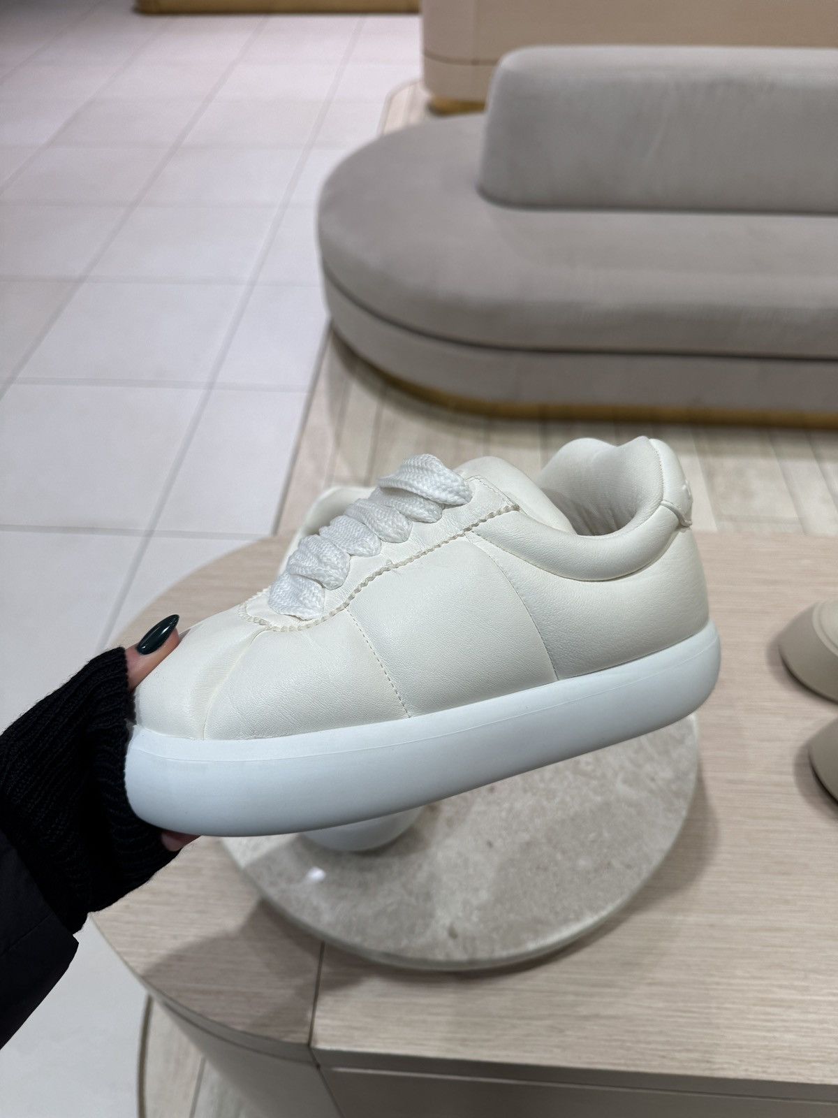 Marni Marni Bigfoot 2.0 Logo-Embossed Sneakers Shoes NEW Marni Marni Bigfoot 2.0 Logo-Embossed Sneakers Shoes NEW