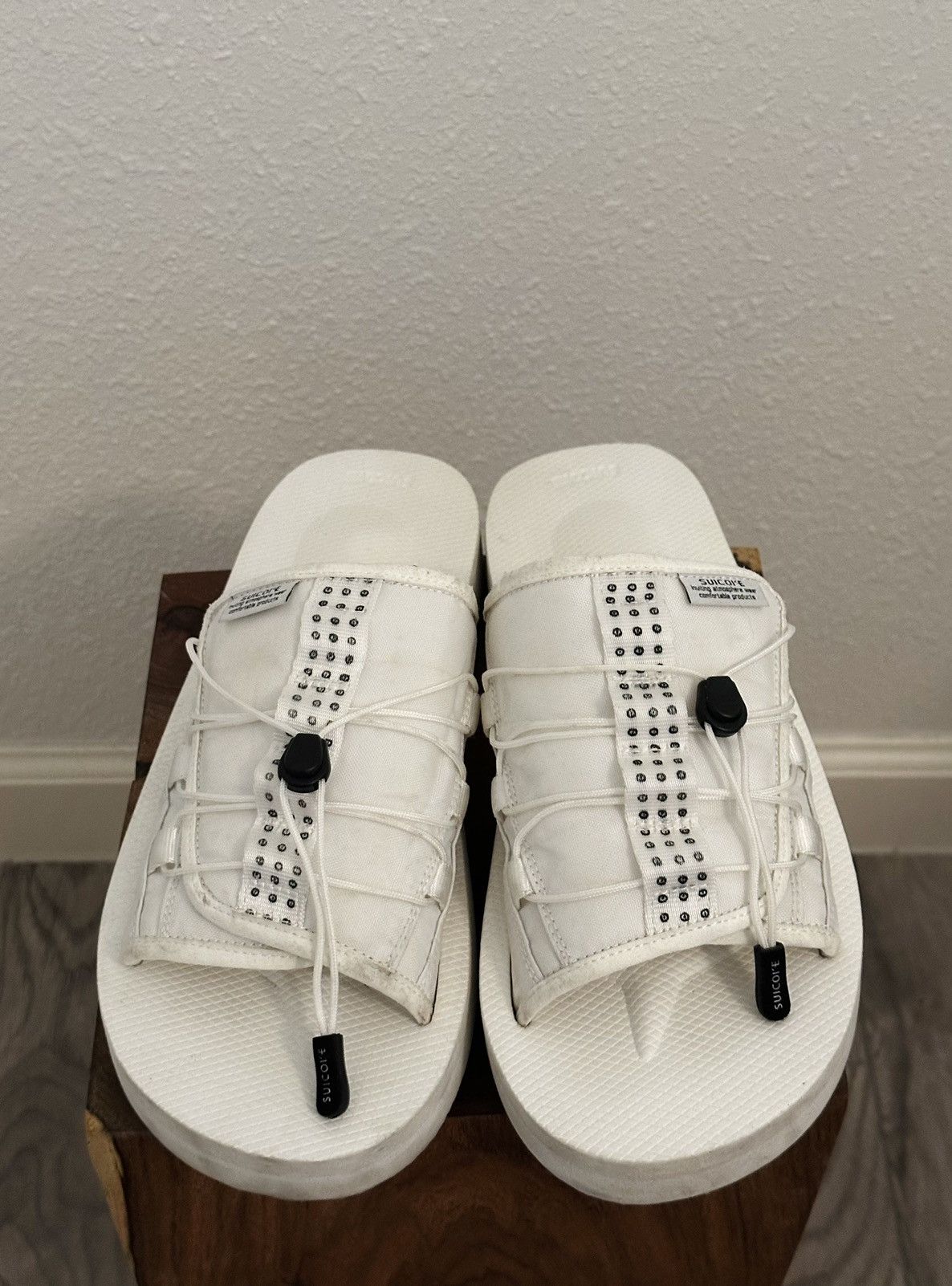 Suicoke Suicoke slides white | Grailed