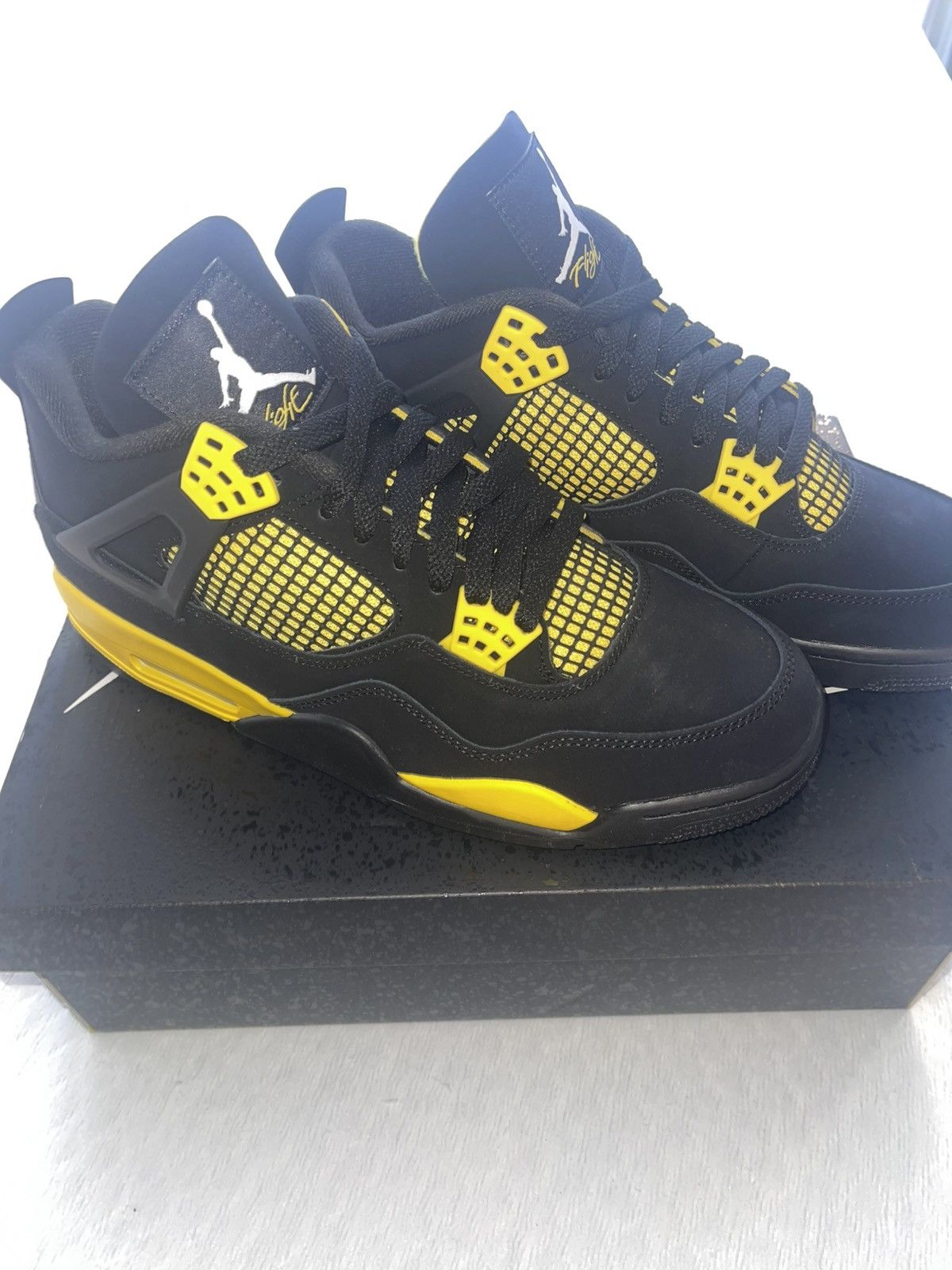 Jordan Brand NIKE AIR JORDAN 4 THUNDER DS SIZE 10.5 | Grailed