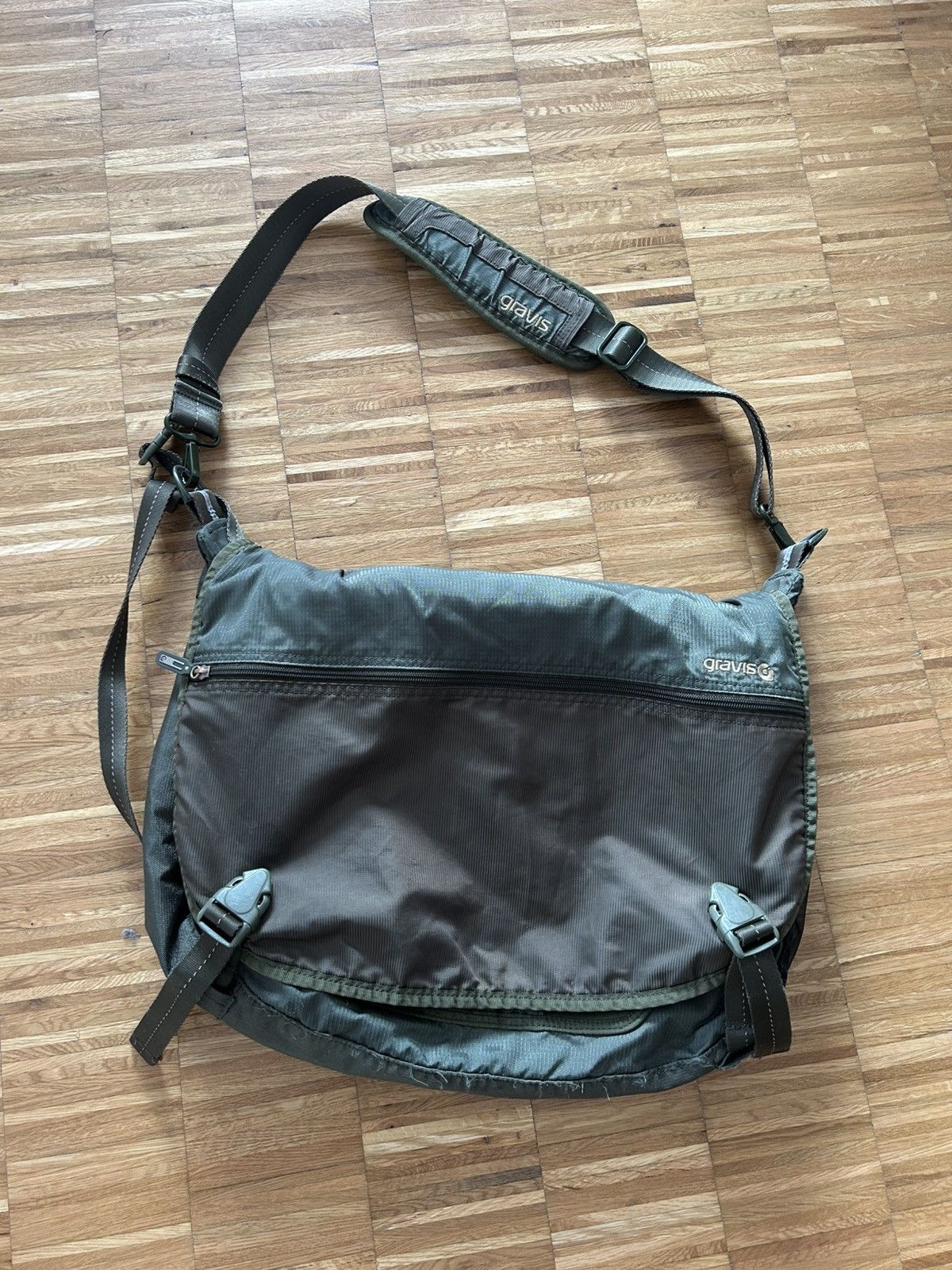 Chrome Industries × Gravis × Timbuk2 Gravis transformer messenger ...