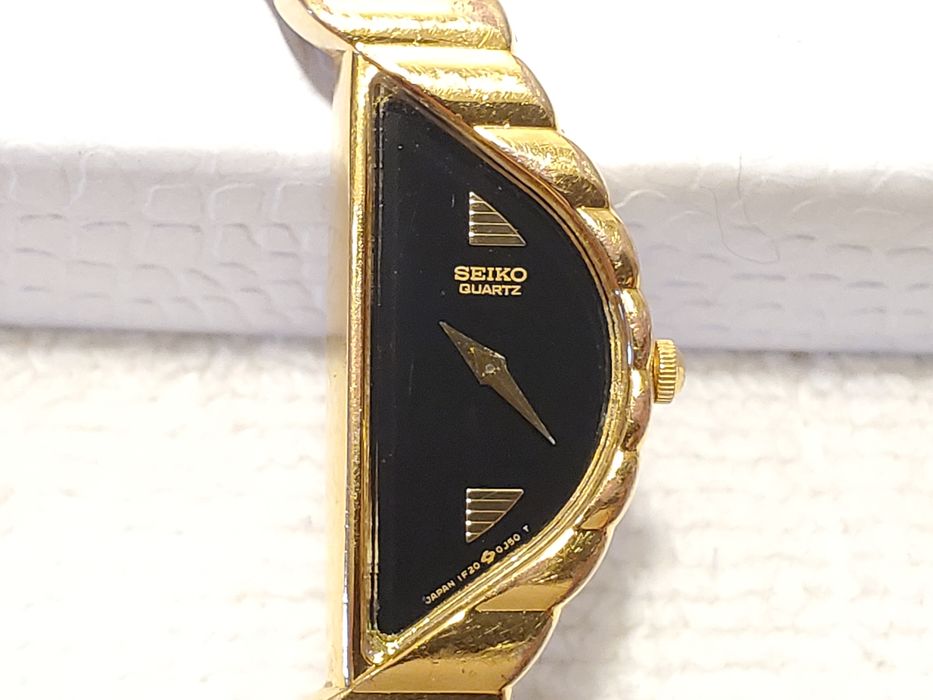 Seiko Vintage Seiko Women's Quartz Watch Half Moon Black Dial | Grailed