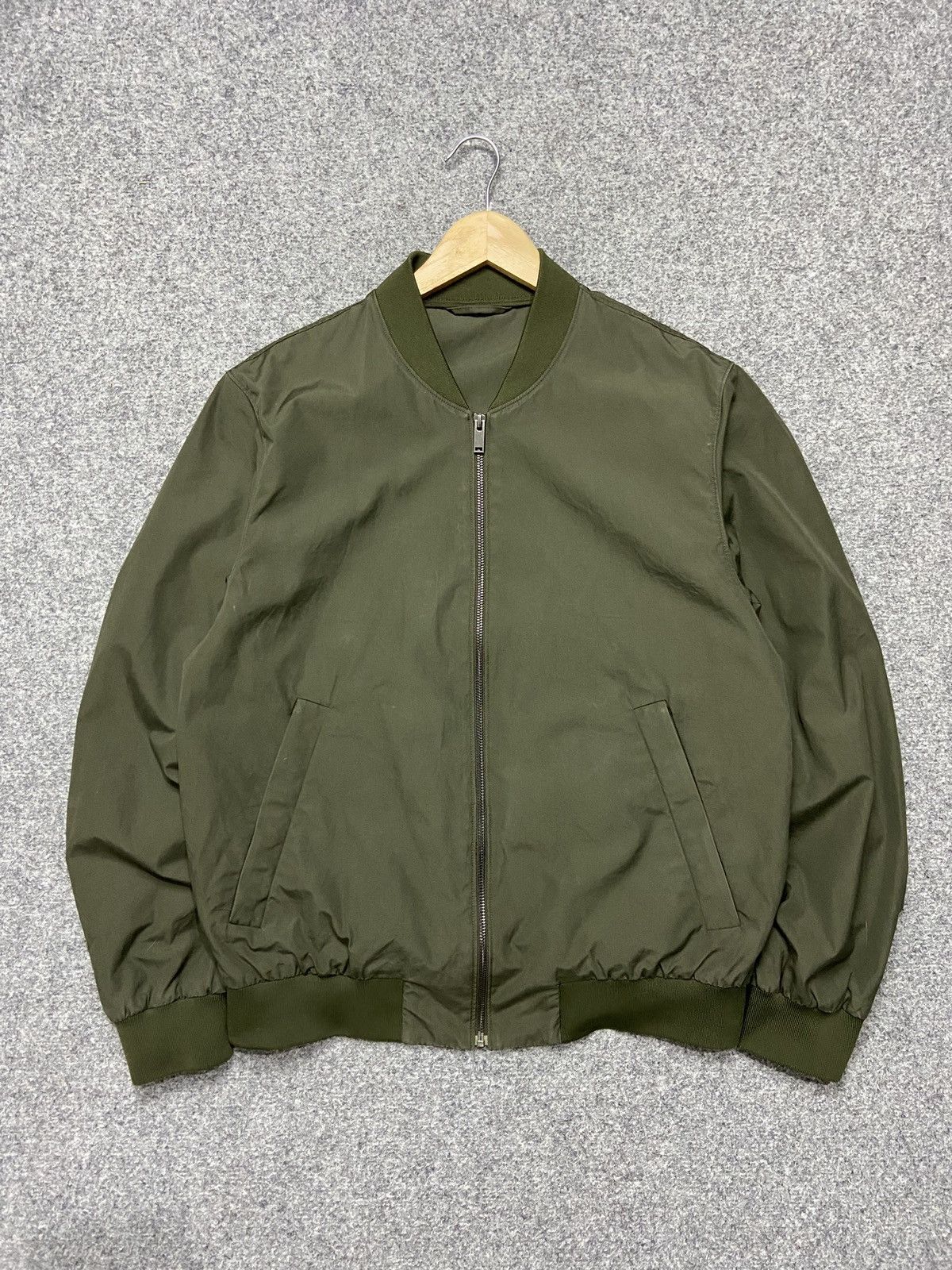 Cos Cos Light zip bomber jacket | Grailed