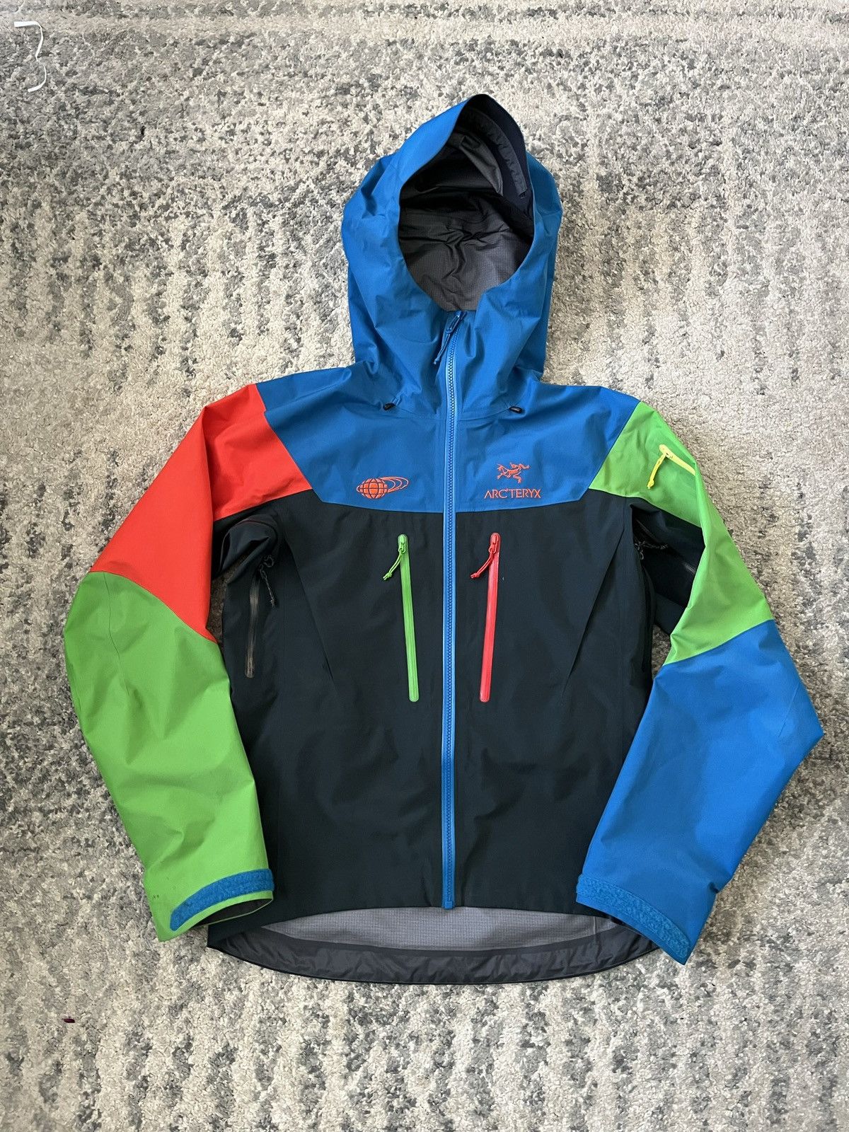 Arc'teryx × Beams Plus × Goretex Arcteryx x Beams Alpha Sv 35th ...