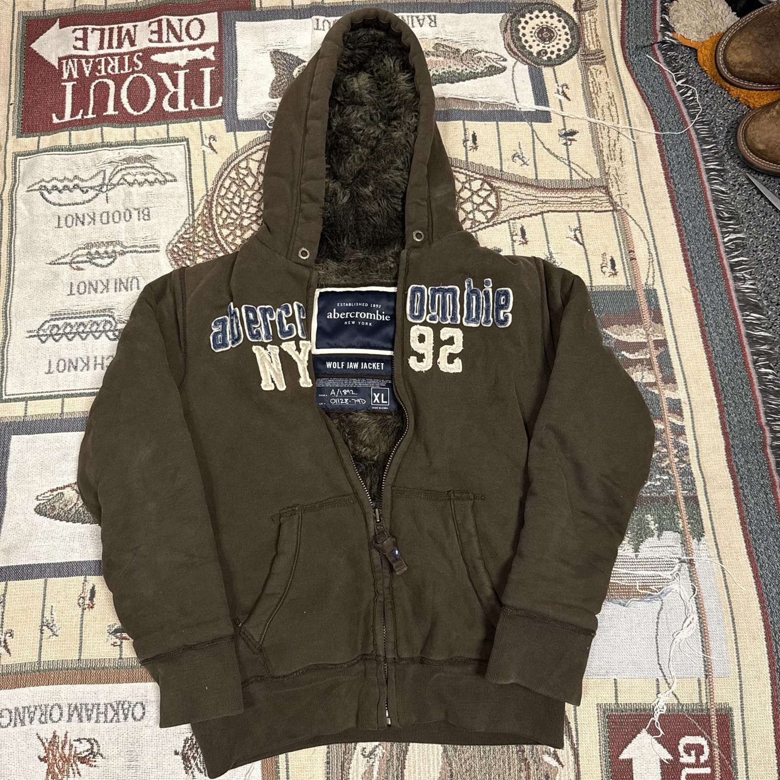 Abercrombie & Fitch Y2K Abercrombie Faux Fur Lined Brown Wolf Jaw Jacket Zip-up | Grailed