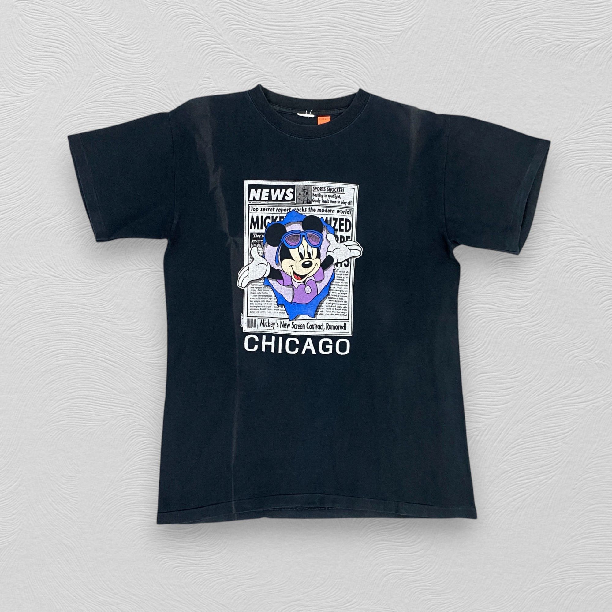 Disney Vintage Disney Mickey Mouse Chicago T-Shirt - I003 | Grailed