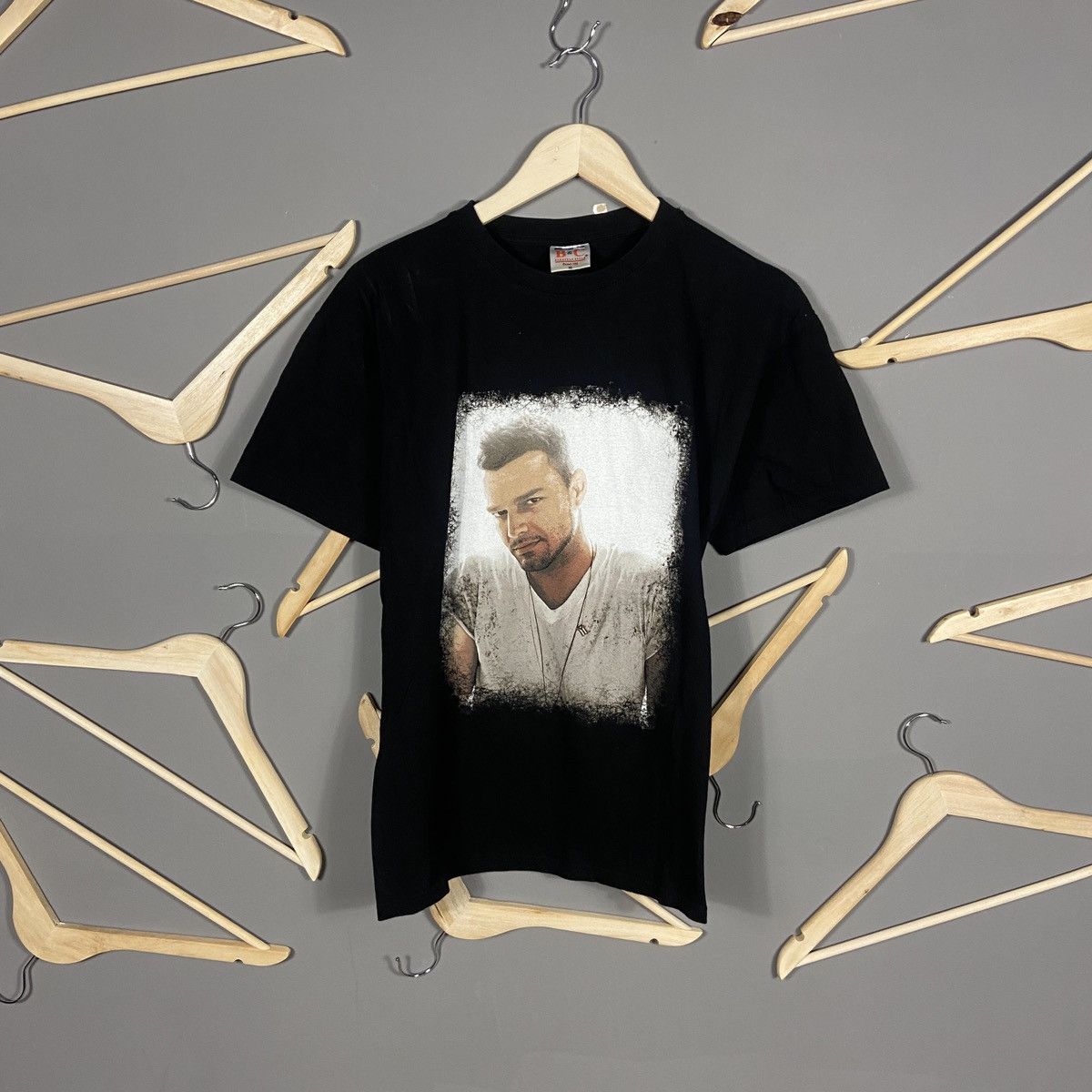 Band Tees × Streetwear 2006 Ricky Martin One Night Only t-shirt | Grailed