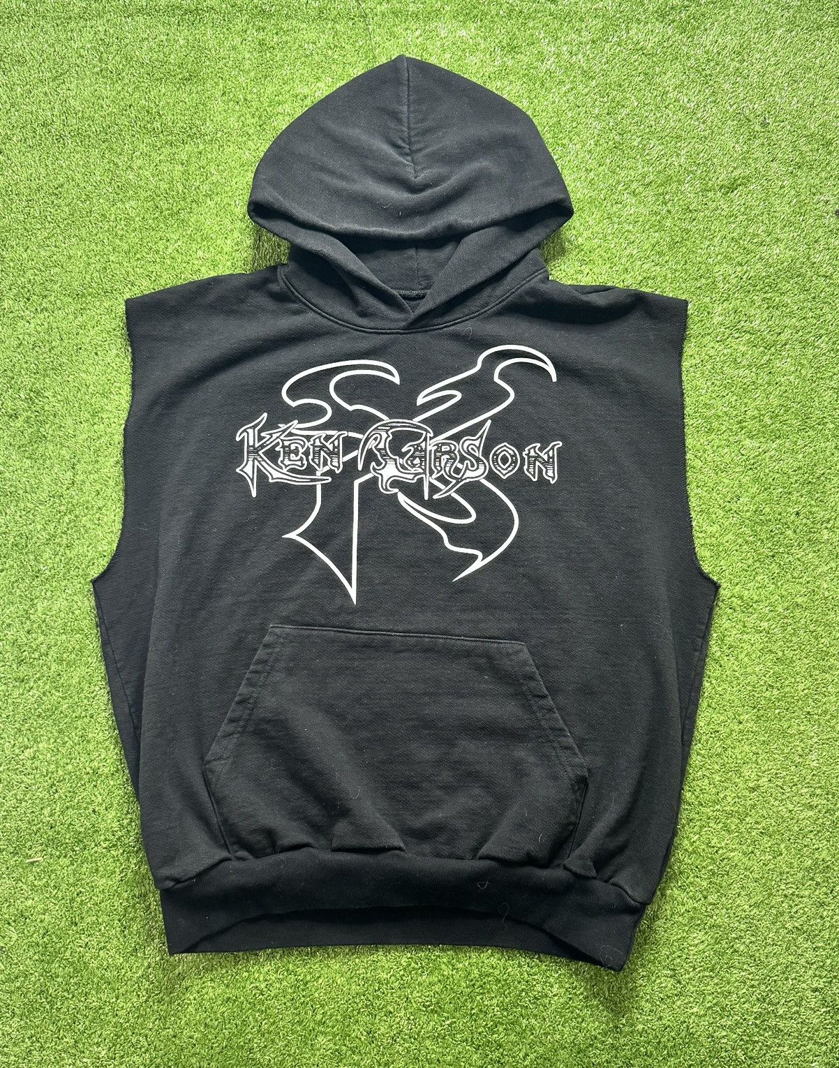 Ken Carson Ken Carson merch cut off sleeve hoodie | Grailed