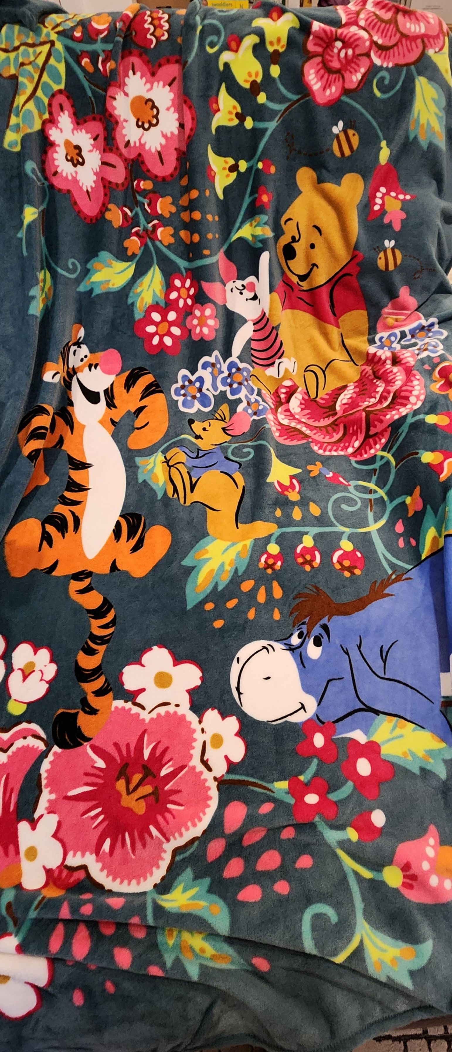 Vera Bradley Vera Bradley Disney Winnie The Pooh Plush Throw Blanket ...