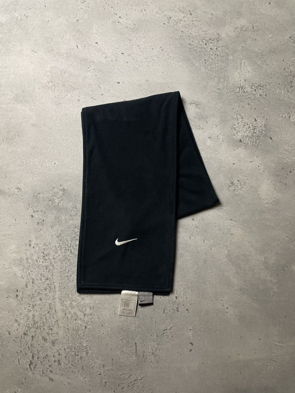 Nike × Nike ACG × Vintage Vintage Nike Black Scarf with Small Swoosh ...