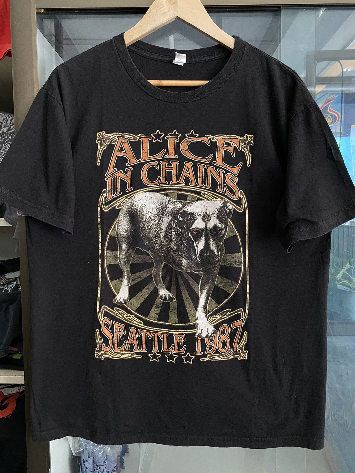 Alternative × Band Tees × Rock Band Alice In Chains 00's Shirt | Grailed