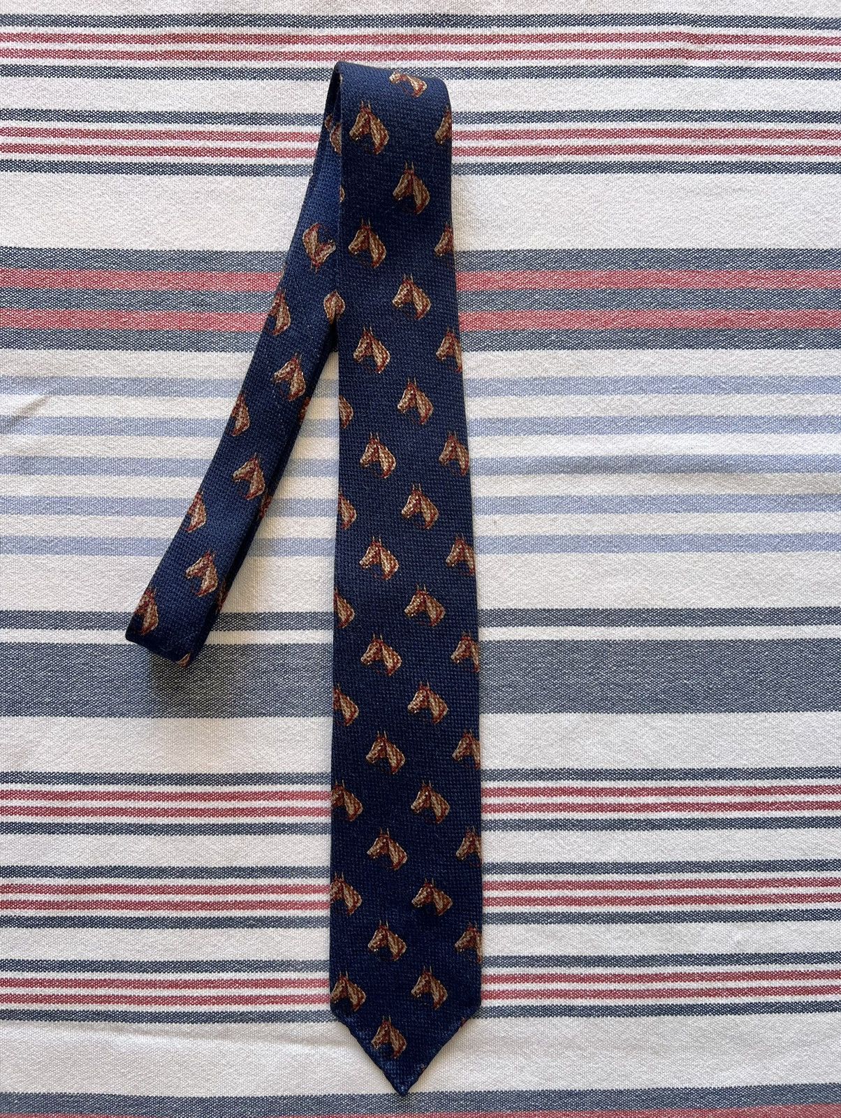 Drake's Drakes Navy Tie with Horse Print | Grailed