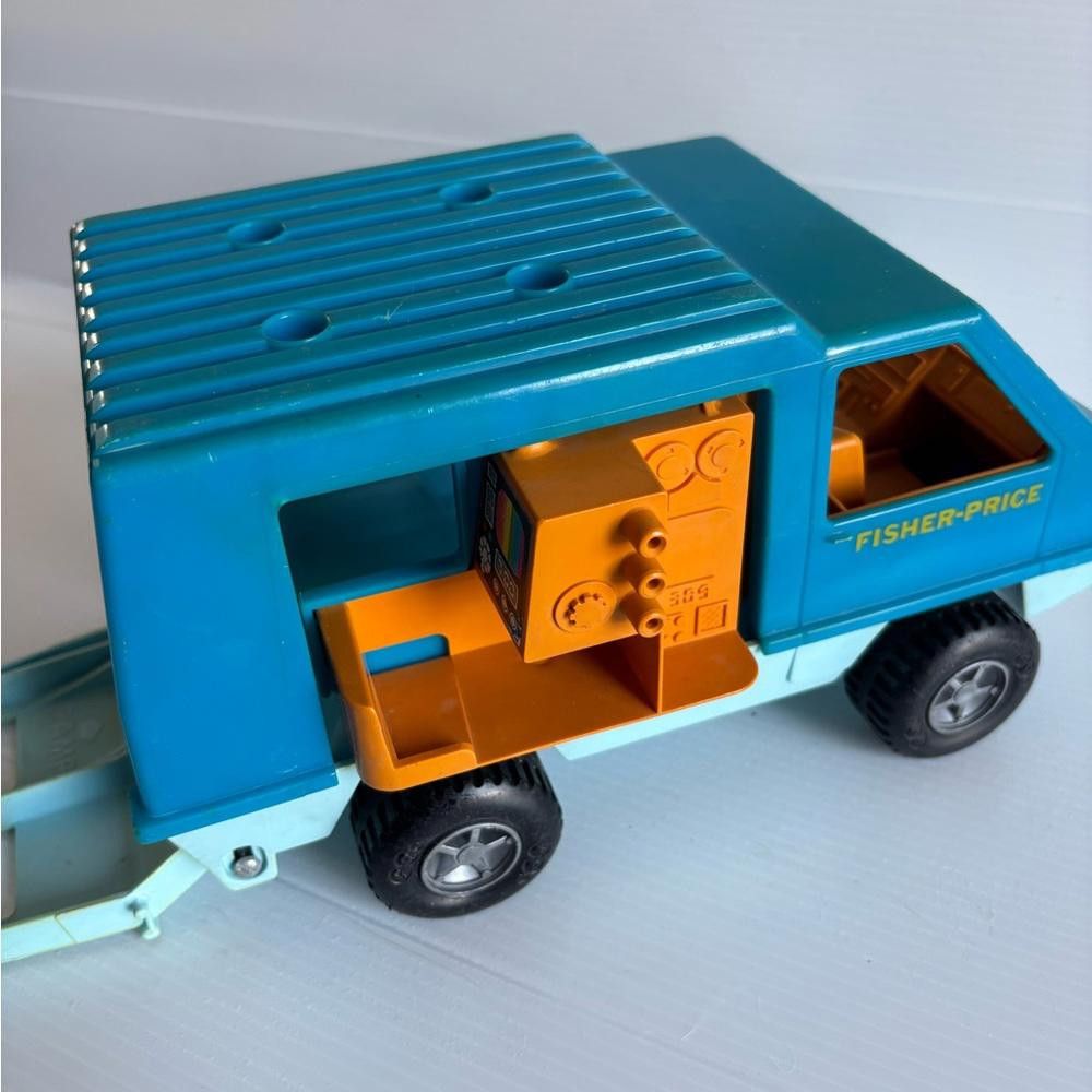 Designer Vintage 1977 Fisher Price Adventure People Mobile TV Unit ...
