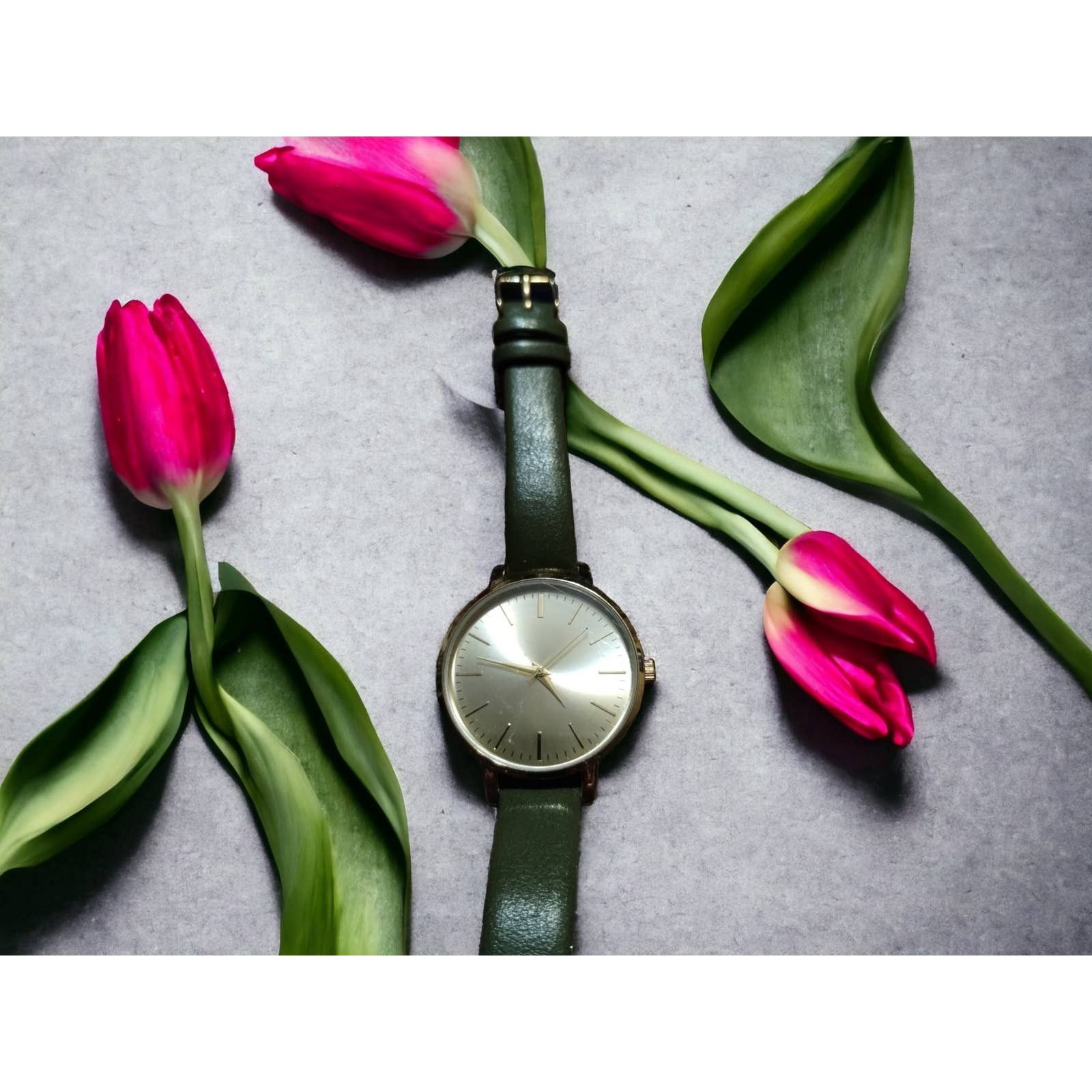 Vintage Beautiful women watch watch~kelly green | Grailed