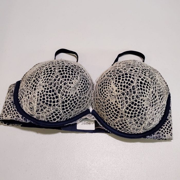 Victoria's Secret Victoria Secret Women Bra 36D Blue White Lace Very ...