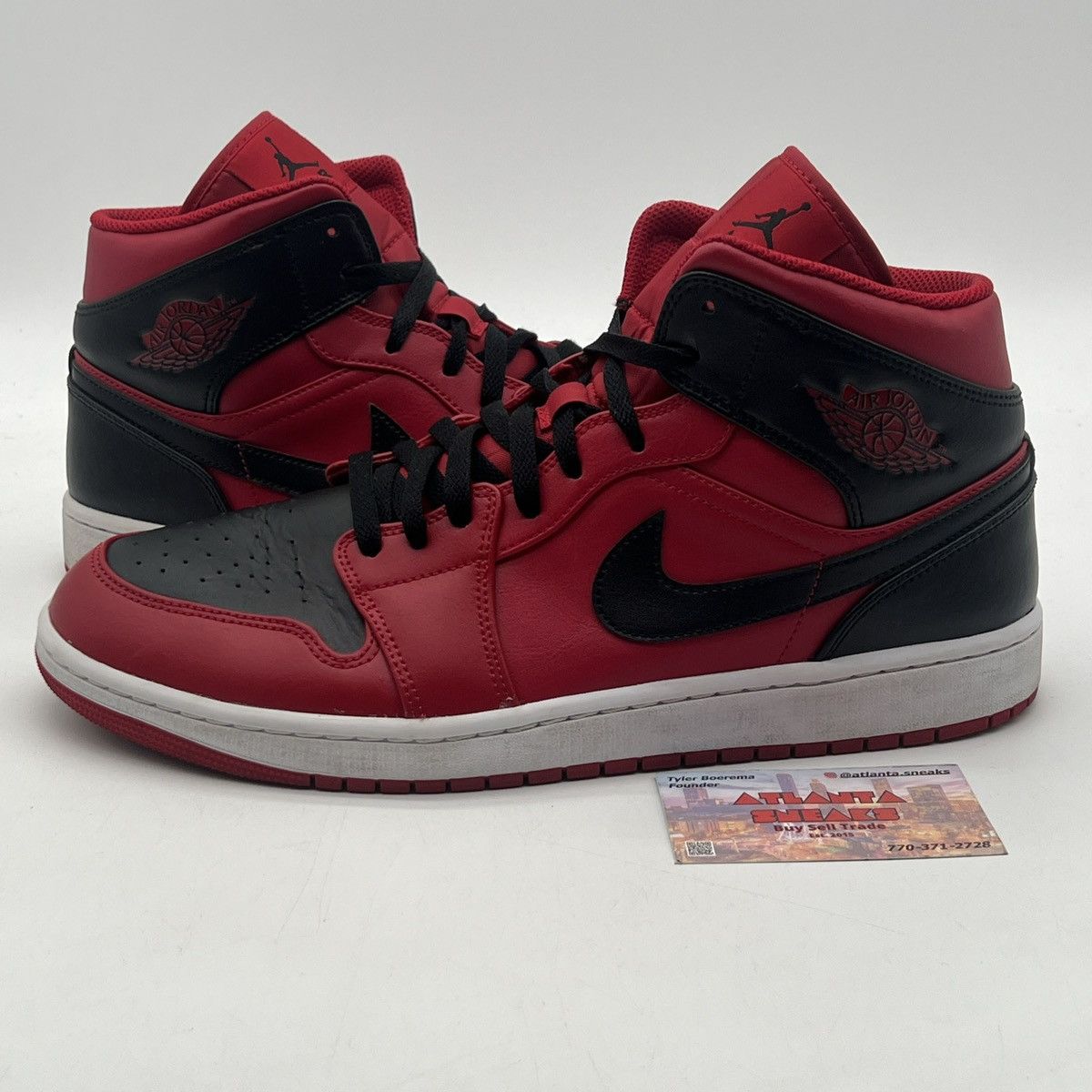 Nike Air Jordan 1 mid reverse bred | Grailed