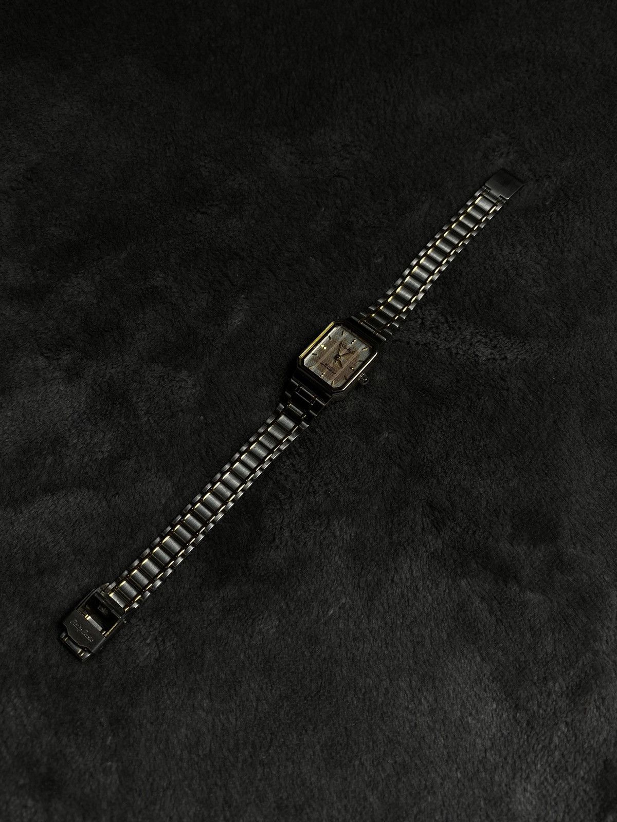 Japanese Brand × Vintage × Watch Vintage Japanese Style Black Square ...