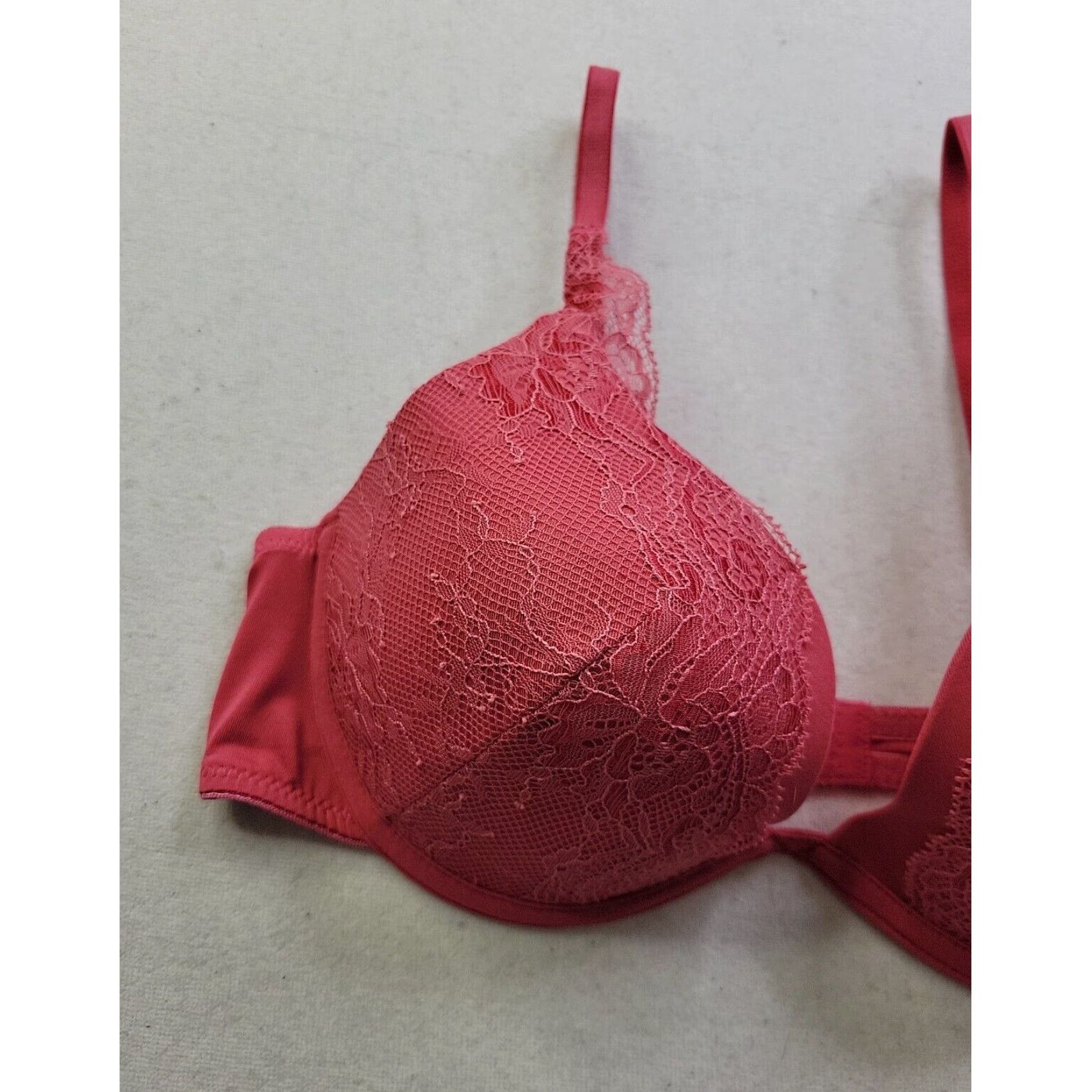 Vintage Rose Pink Lace Underwired Plunge Bra for Women in 36C Cup Size ...