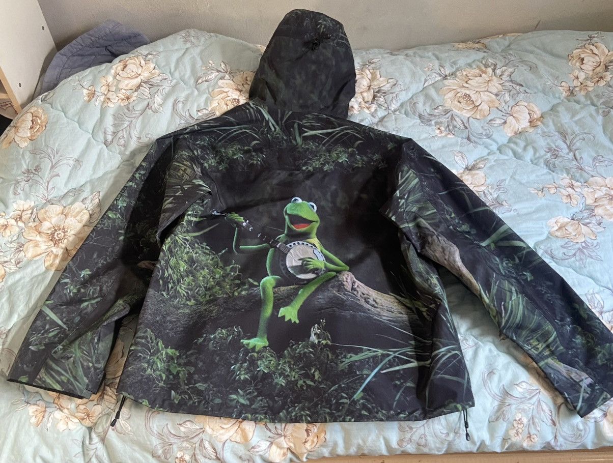 Supreme Supreme Kermit Gore-Tex Taped Seam Shell Jacket | Grailed