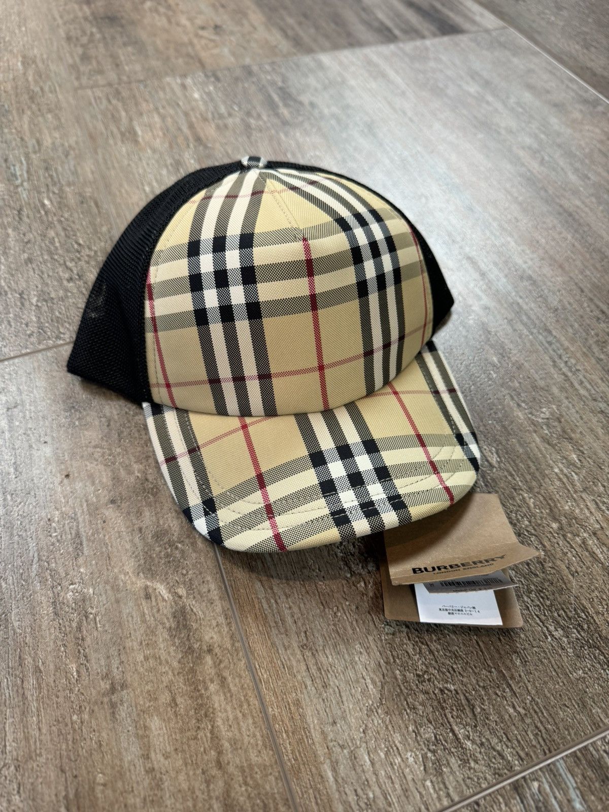 Burberry NWT Burberry Plaid Trucker Hat | Grailed