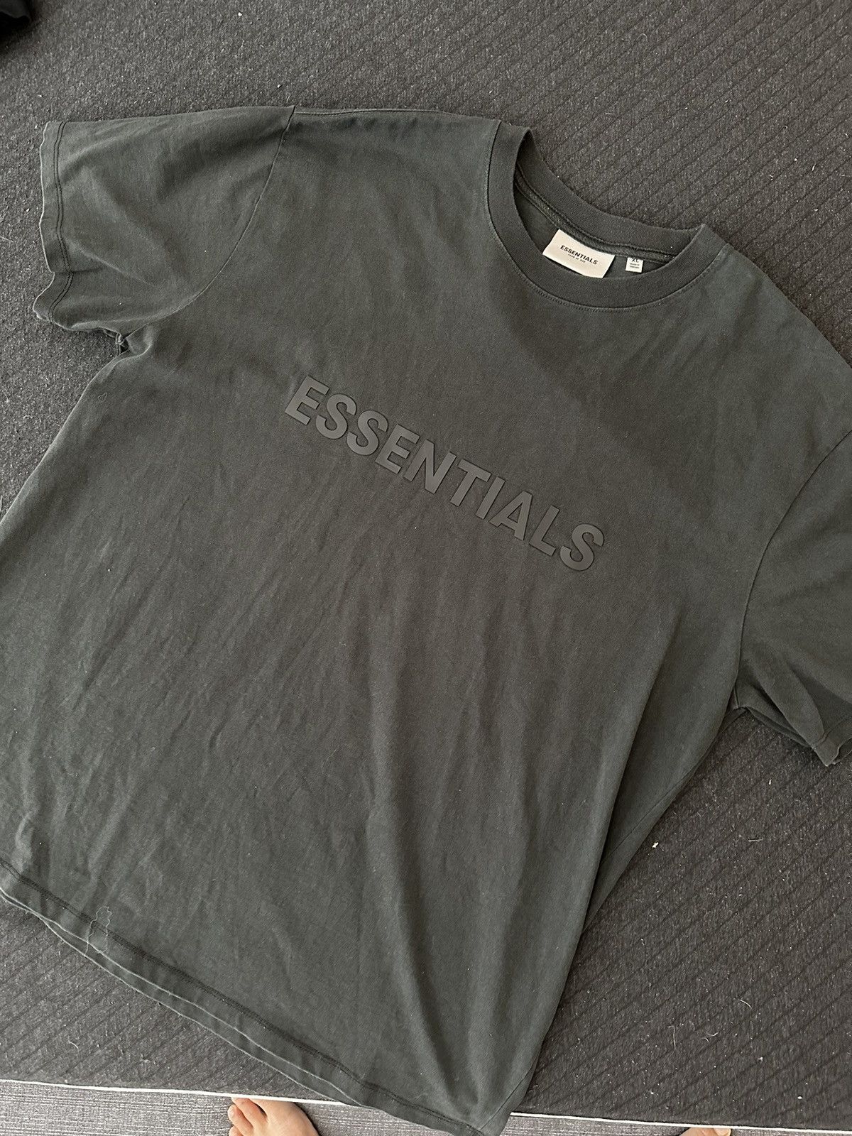 Fear of God ESSENTIALS fear of god tee | Grailed