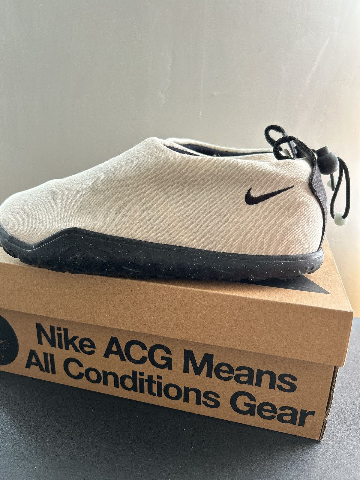 Nike ACG Nike ACG Air Moc Summit White Black | Grailed