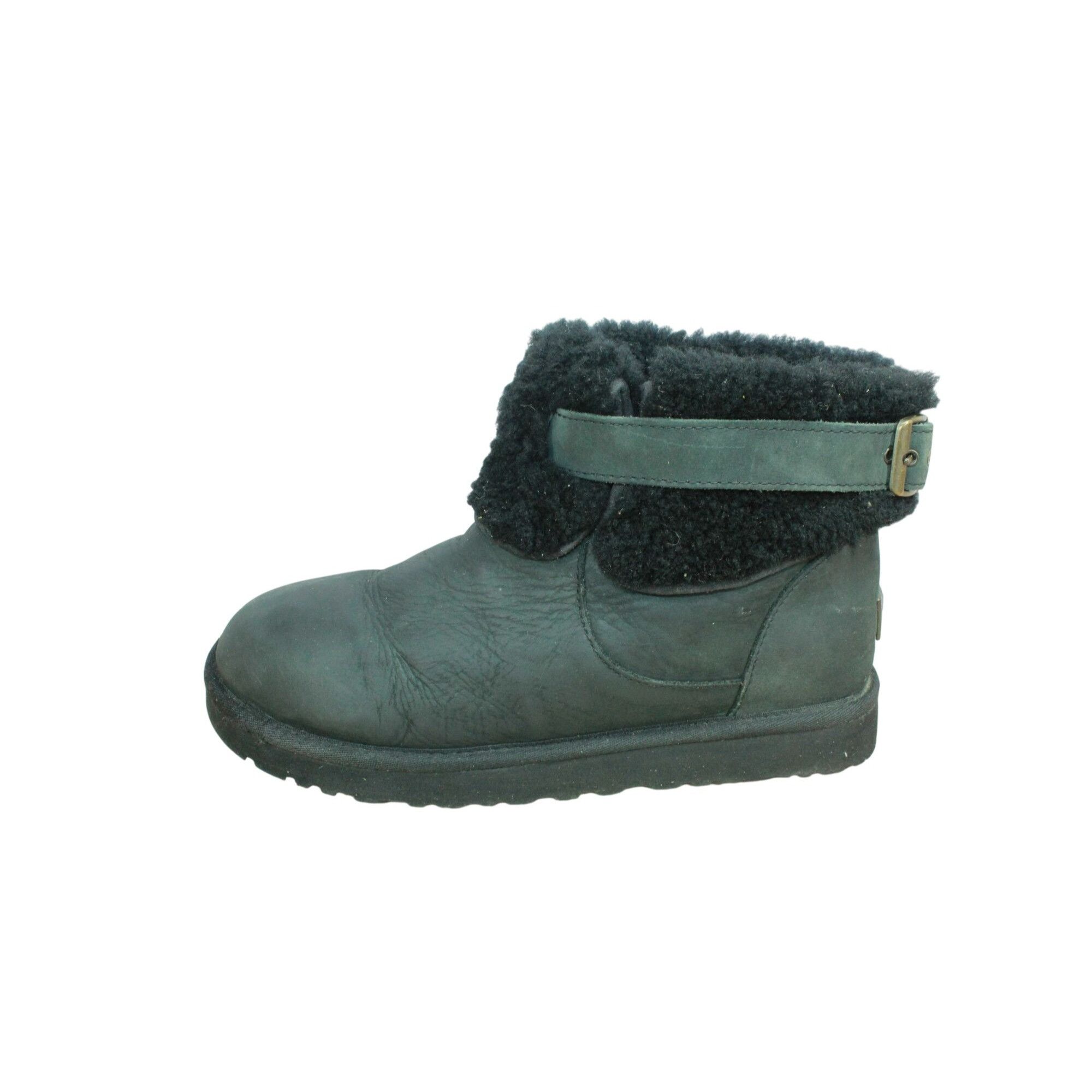 Ugg jocelin genuine sheepskin short boot store