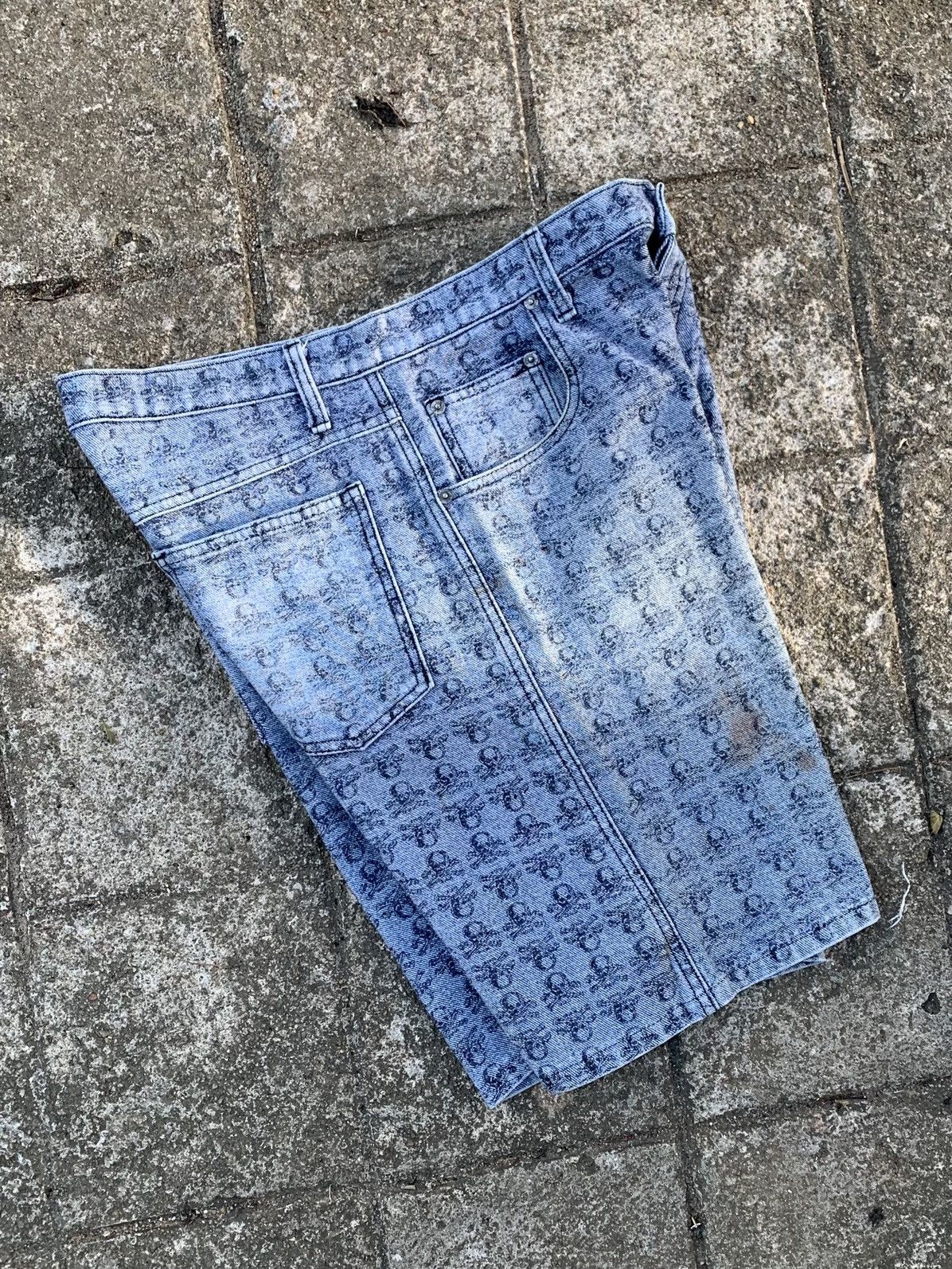 Lip Service × Streetwear × Vintage Vintage Lip service jean short pants ...