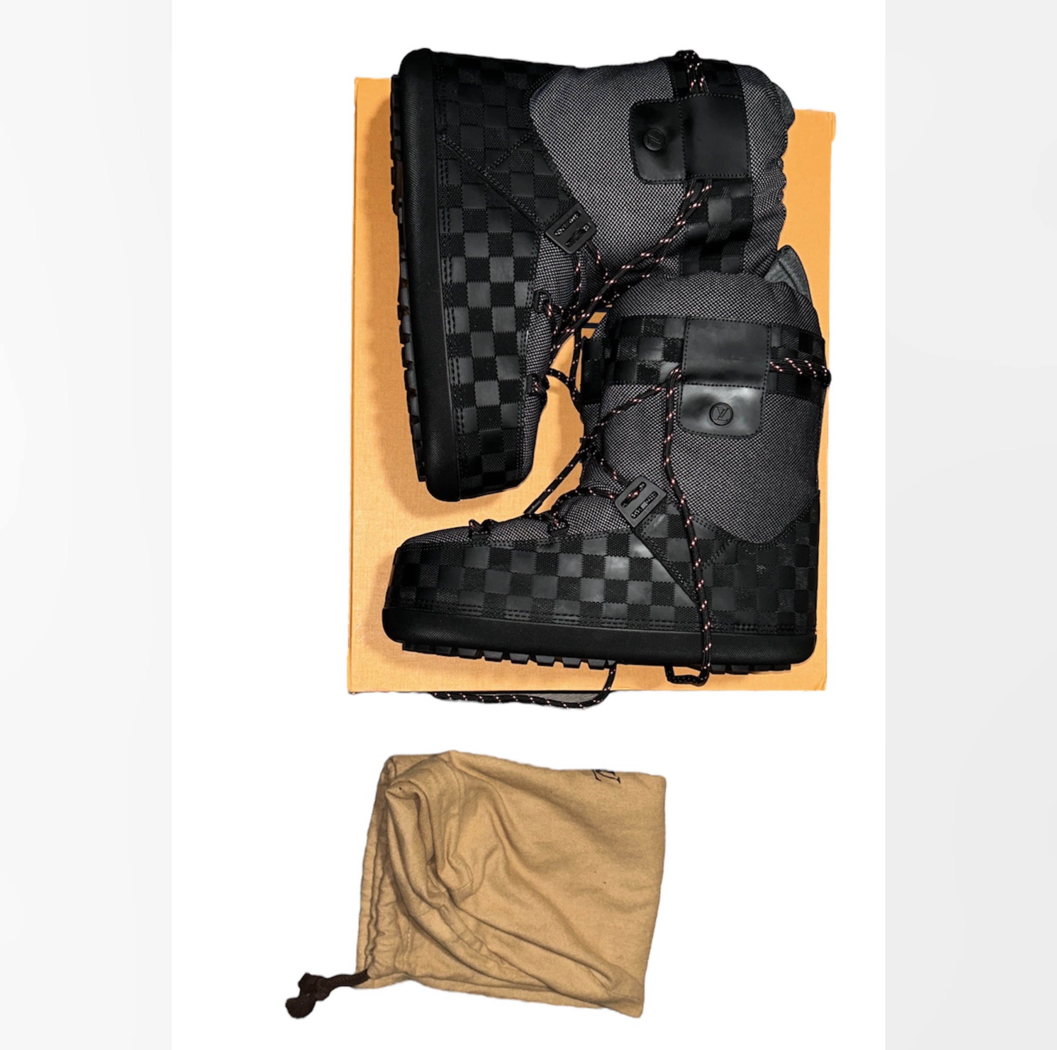 Louis Vuitton Louis Vuitton Damier Snowstorm / moon boots | Grailed