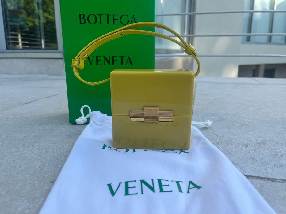 Bottega Veneta Daisy Acetate Bag in Mirabelle - Gold | Grailed