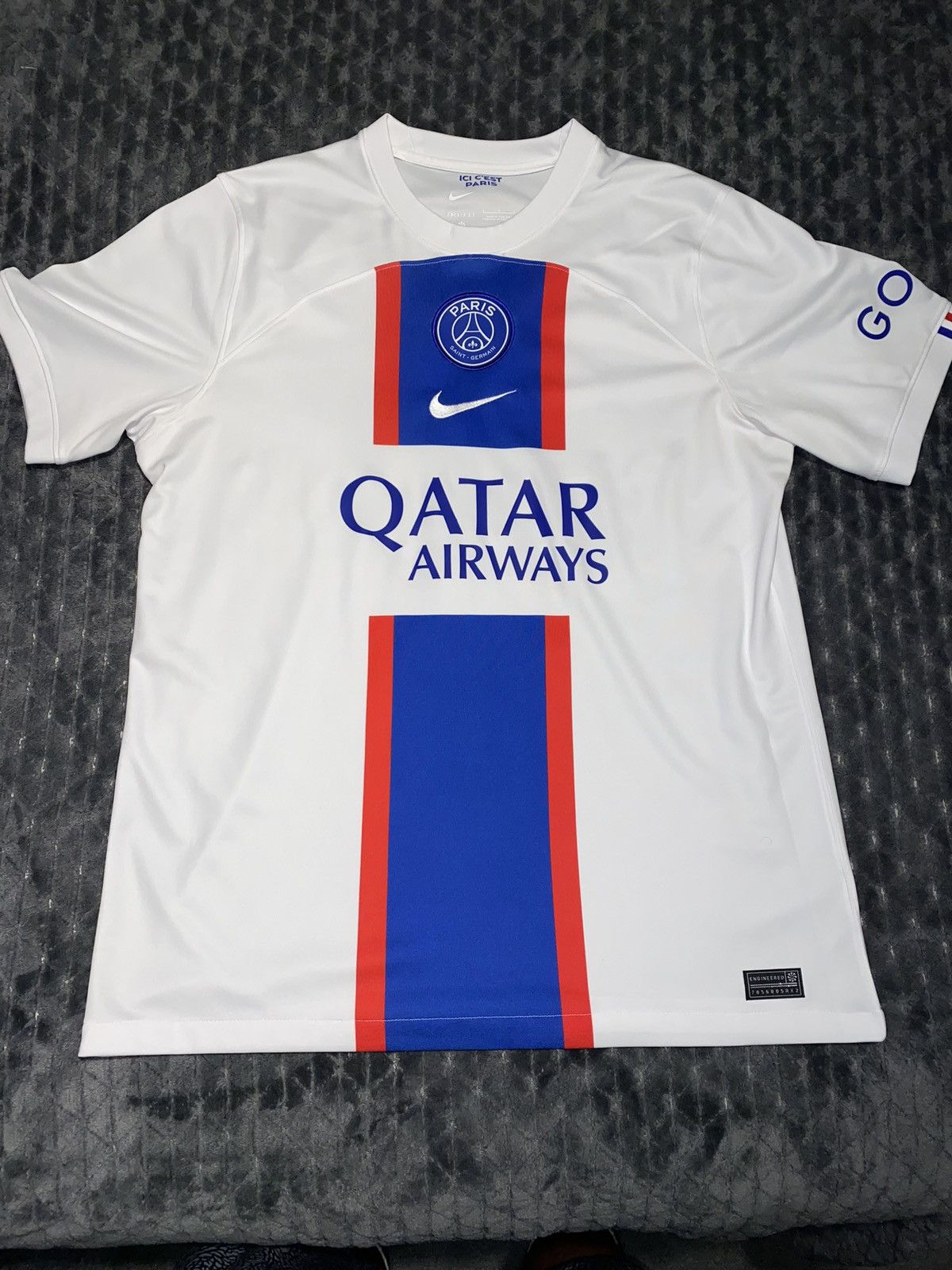 Nike Lionel Messi White PSG “Goat” Jersey, 22-23 Szn. [Size L] | Grailed