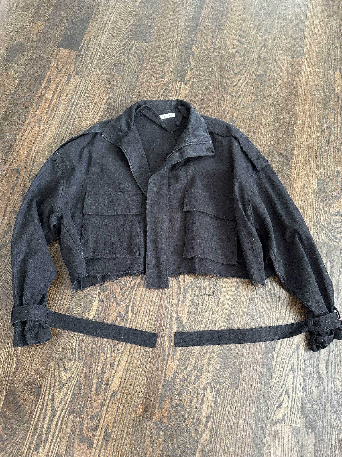 MNML × Streetwear MNML Black Cropped Jacket | Grailed