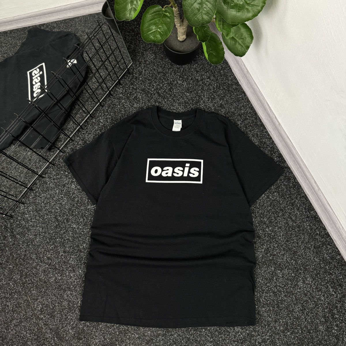 Band Tees × Rock Tees × Vintage 2000's Vintage Oasis Definitely Maybe ...