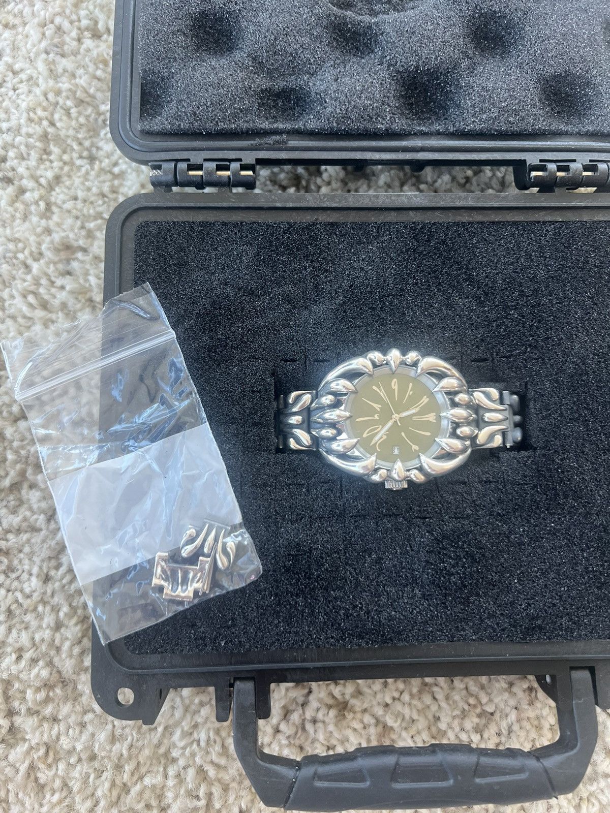 Alabaster Industries Alabaster Industries Silver dove with Olive watch ...