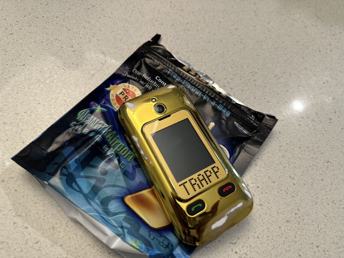 murd333r.fm Murd333r.fm Trap Phone *Rare* | Grailed