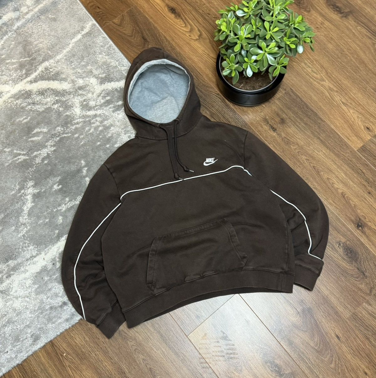 Nike 00s Nike Vintage Brown Mini Swoosh Oversize Hoodie Y2K | Grailed