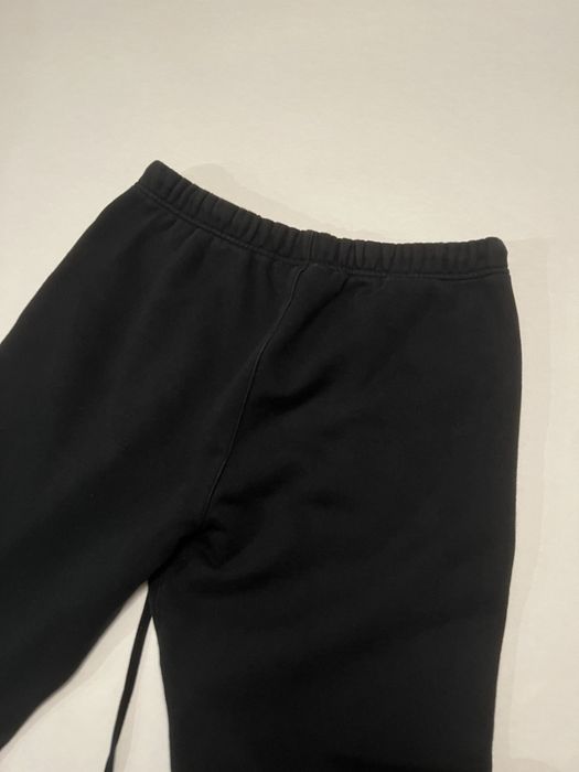 Essentials Fear of God Essentials Relaxed Sweatpants Black | Grailed