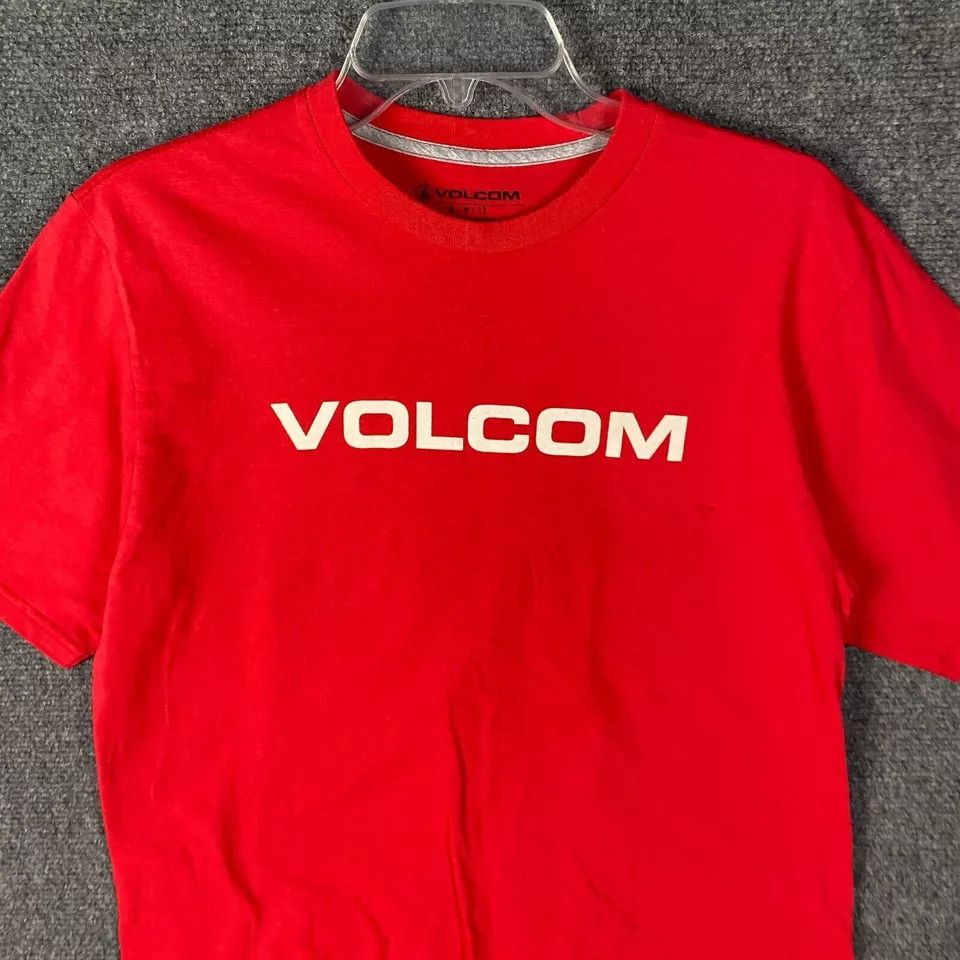 Volcom Volcom T-Shirt Men's Medium 100% Cotton Short Sleeve Red M | Grailed