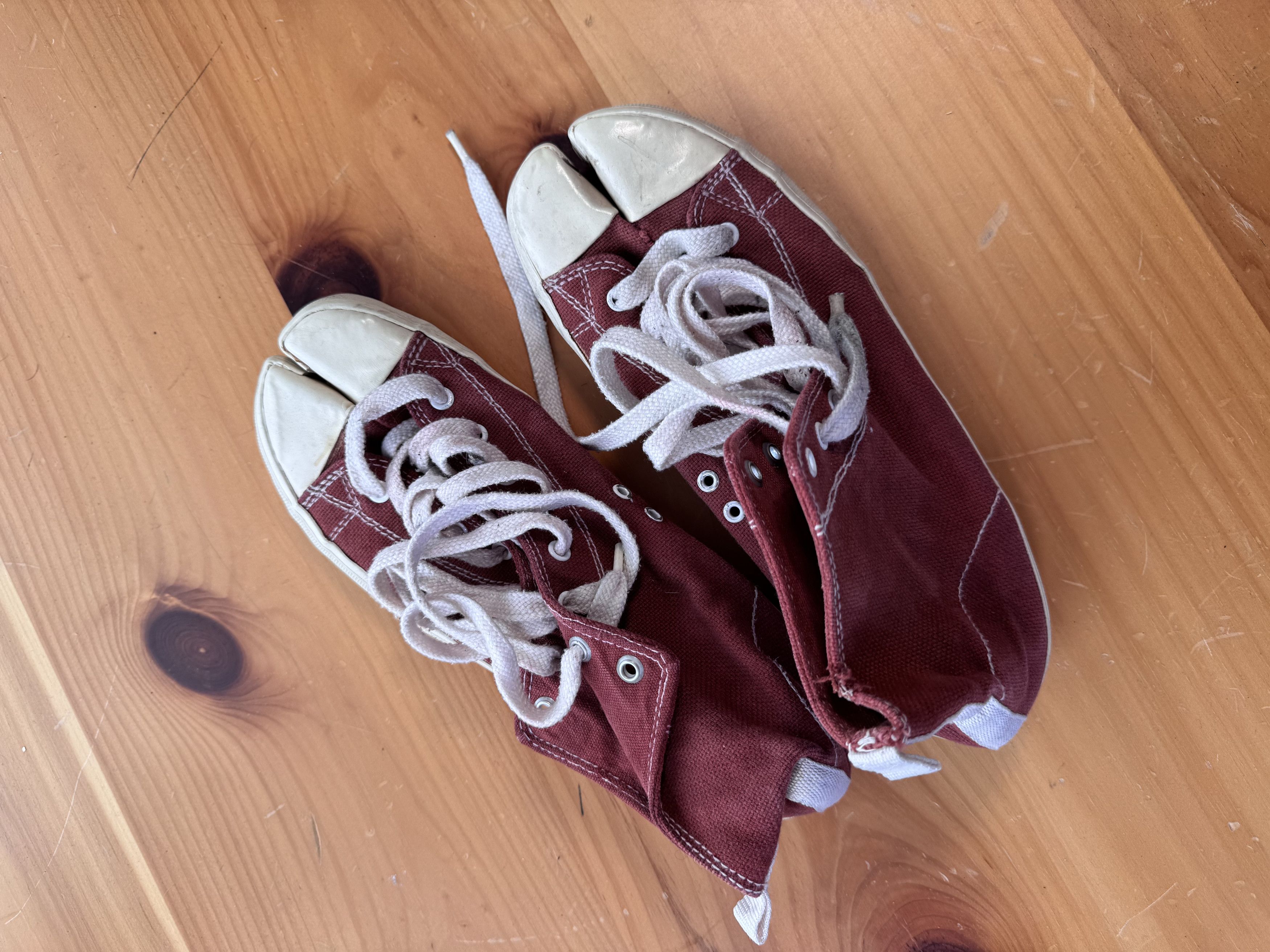 Maison Margiela SS08 Margiela RARE OG Tabi Hightop Converse MM6 red ...