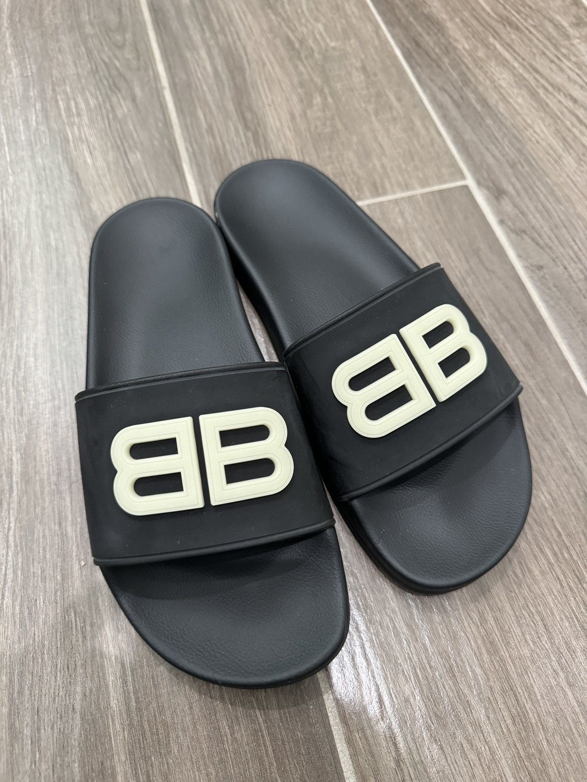 Balenciaga Balenciaga POOL SLIDE SANDAL GLOW IN THE DARK | Grailed