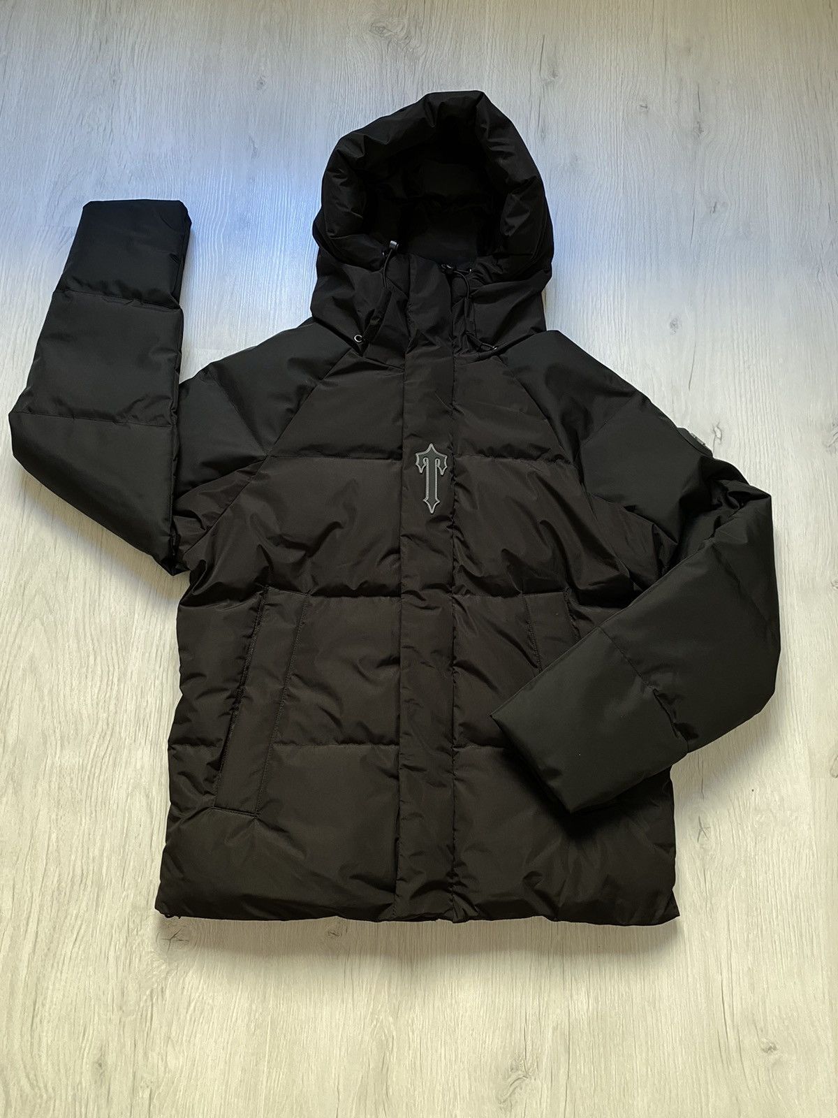 Streetwear × Trapstar London Trapstar London Irongate ARCH PUFFER AW23 ...