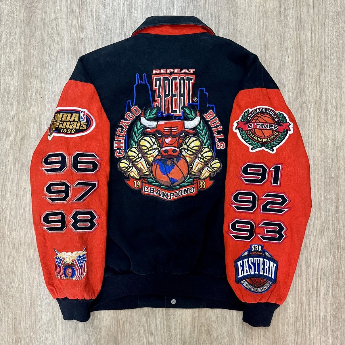 Jeff Hamilton × NBA × Vintage Vintage Chicago Bulls Repeat Three Peat ...